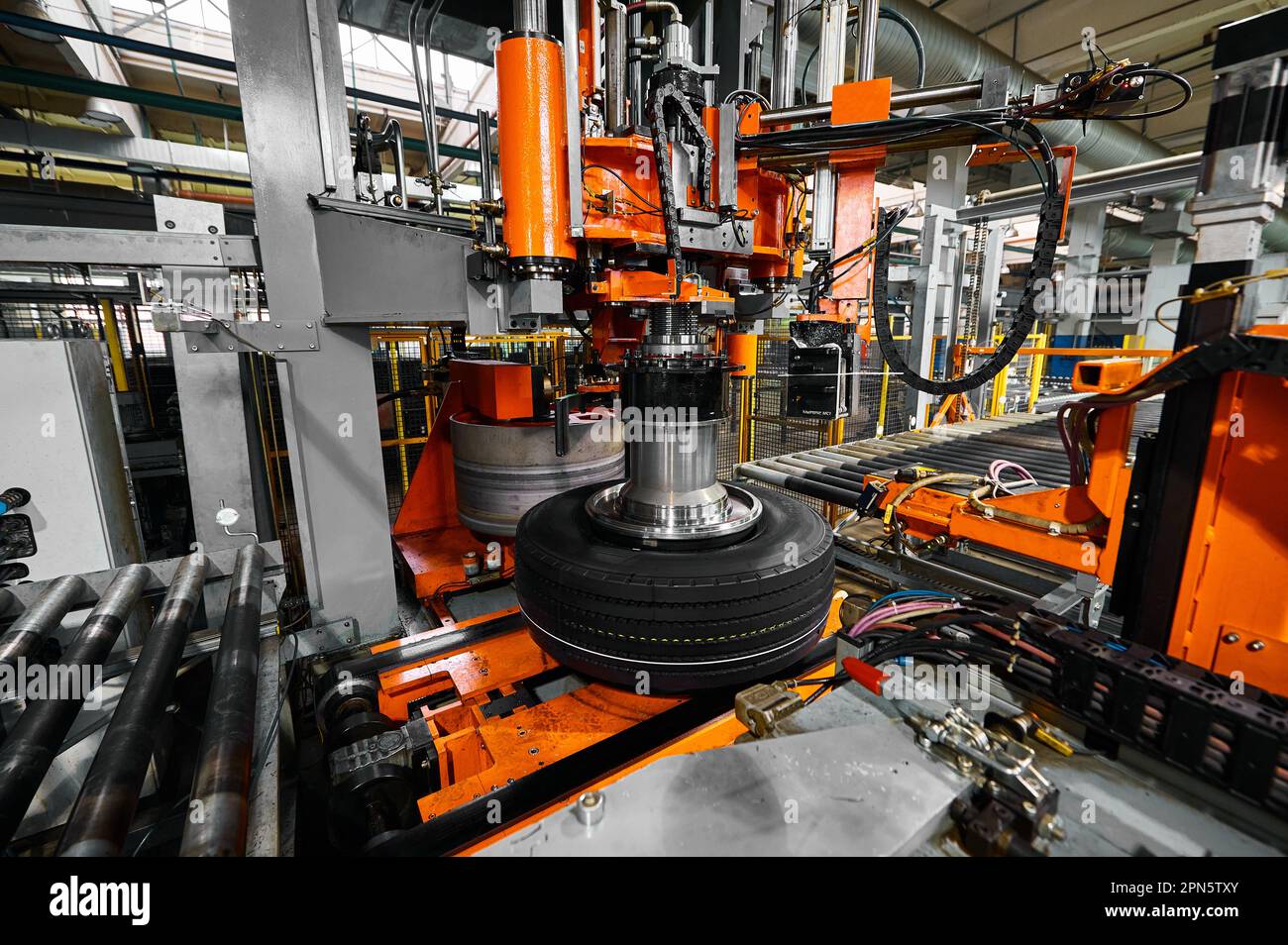 Calendering machine hi-res stock photography and images - Alamy
