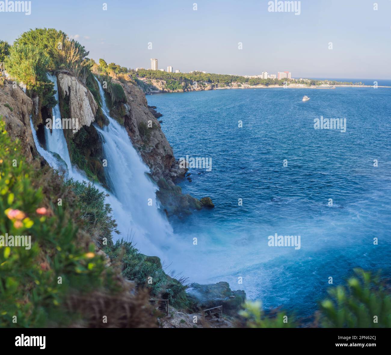 Lower Duden Falls drop off a rocky cliff falling from about 40 m into ...