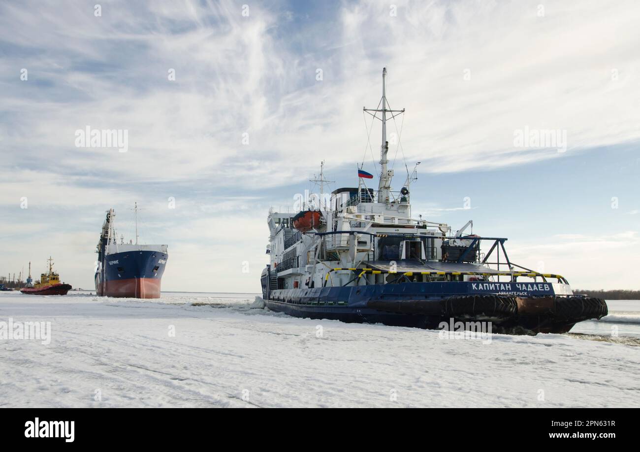 Large arctic cargo ship hi-res stock photography and images - Alamy
