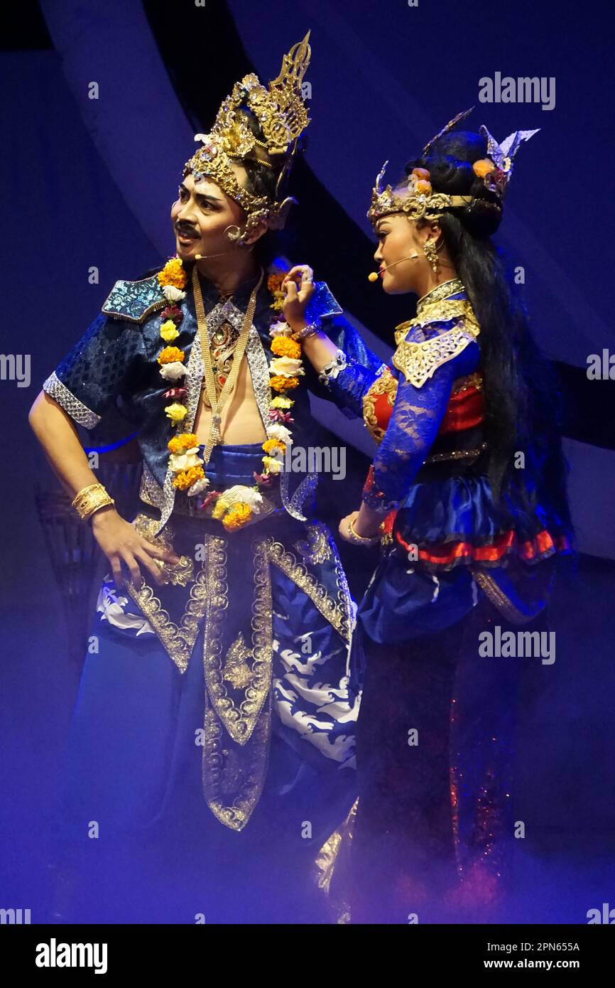 Danza hindu hi-res stock photography and images - Alamy
