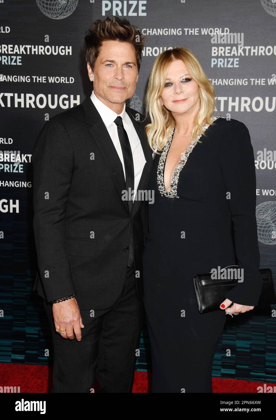 LOS ANGELES, CALIFORNIA - APRIL 15: (L-R) Rob Lowe and Sheryl Berkoff ...