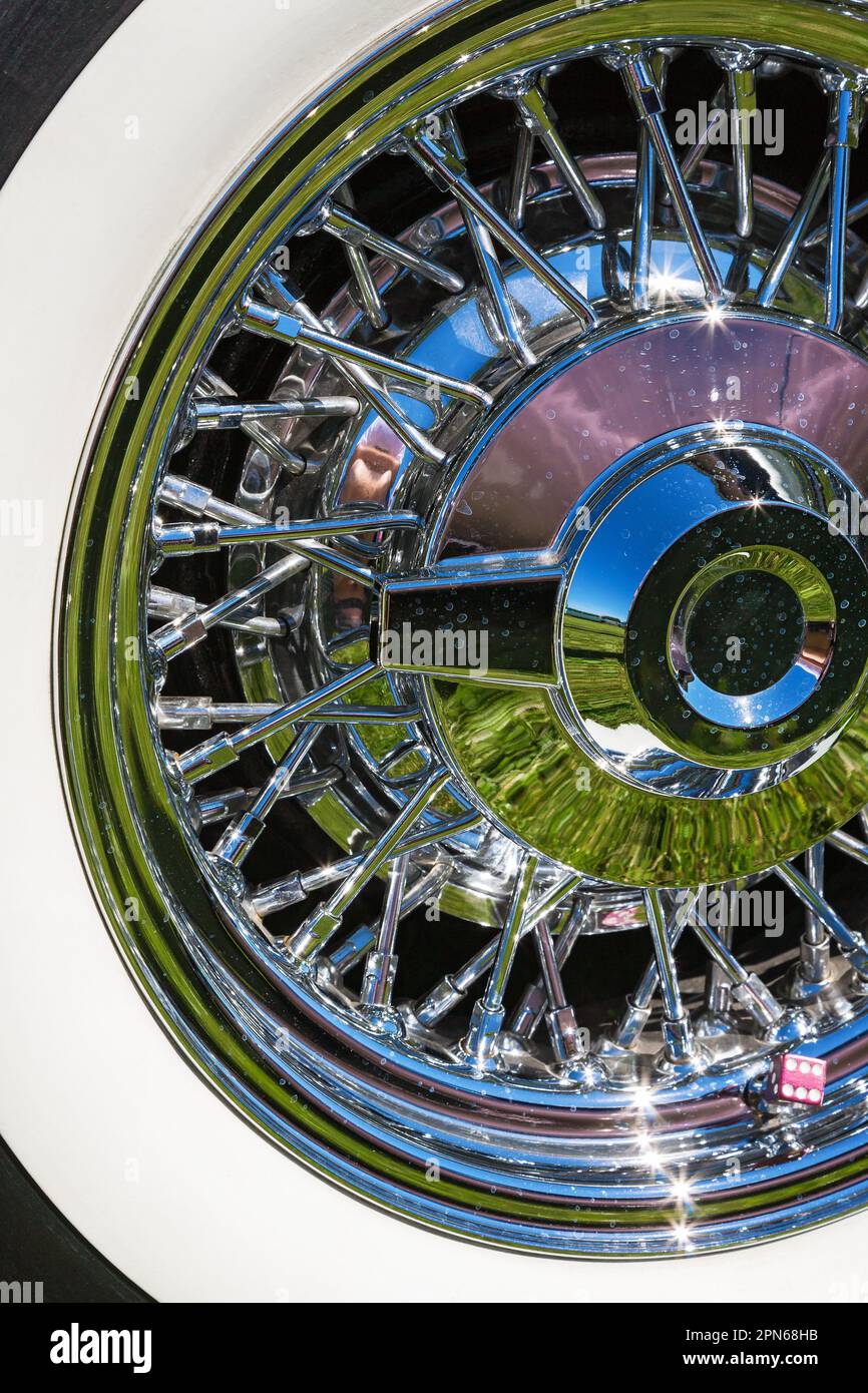Chrome wheel spokes of a car Stock Photo - Alamy