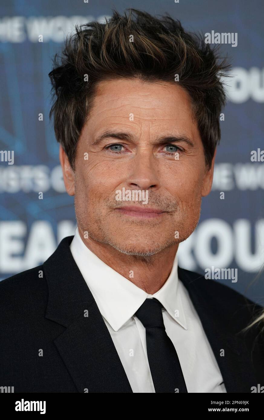Rob Lowe arrives at the ninth Breakthrough Prize Awards on Saturday ...