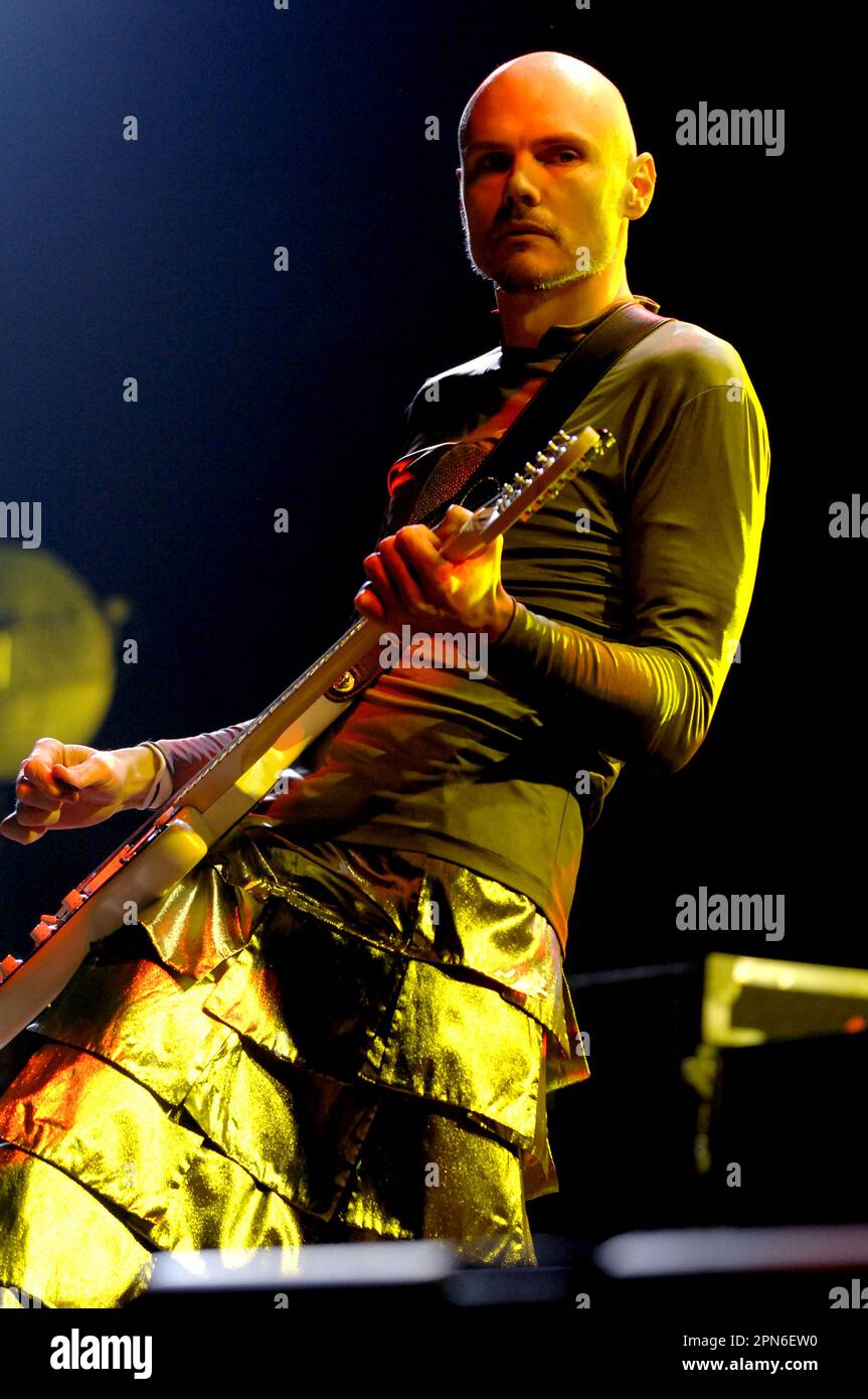 Billy cyr hi-res stock photography and images - Alamy