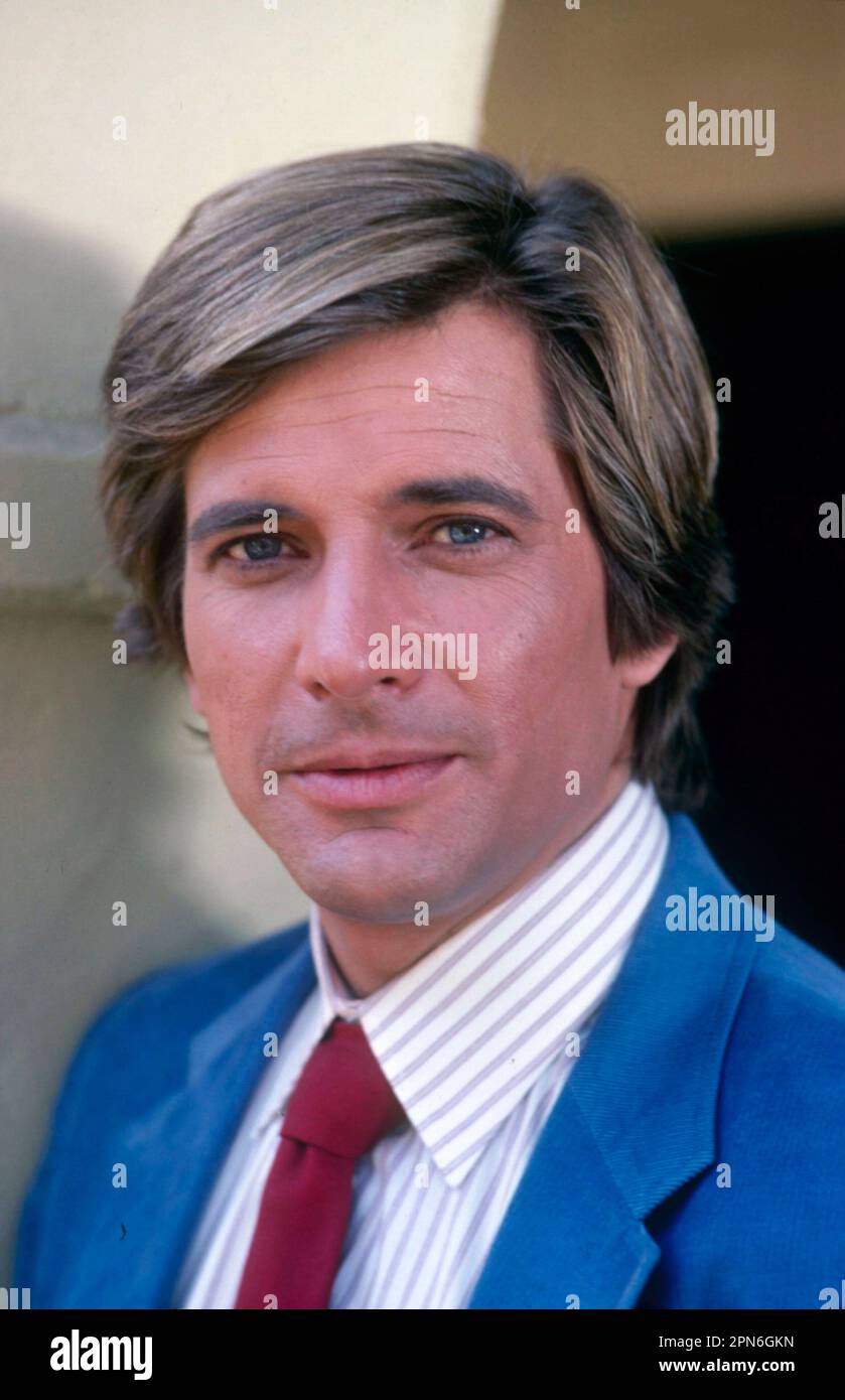 Aaron spelling 1977 hi-res stock photography and images - Alamy