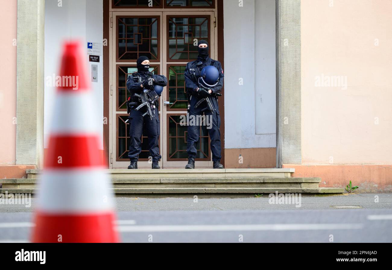 Celle, Germany. 17th Apr, 2023. Police officers secure the Higher ...