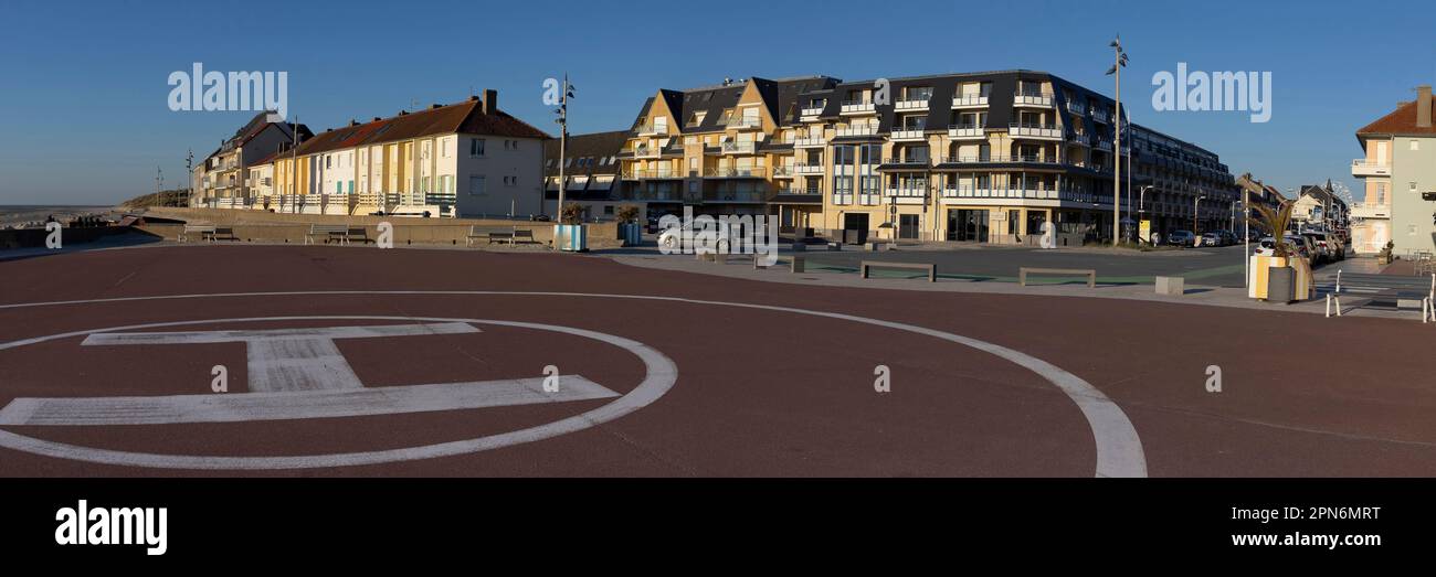 FORT-MAHON-PLAGE, FRANCE, 3 APRIL 2023: Panoramic view of the promenade ...
