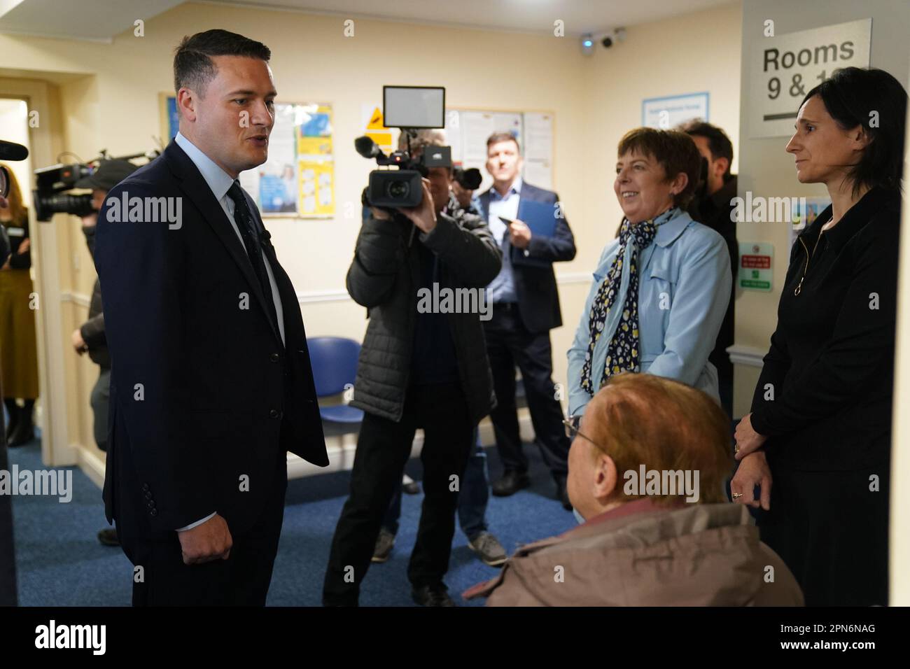 Shadow health secretary Wes Streeting meets patients at the Hasland ...