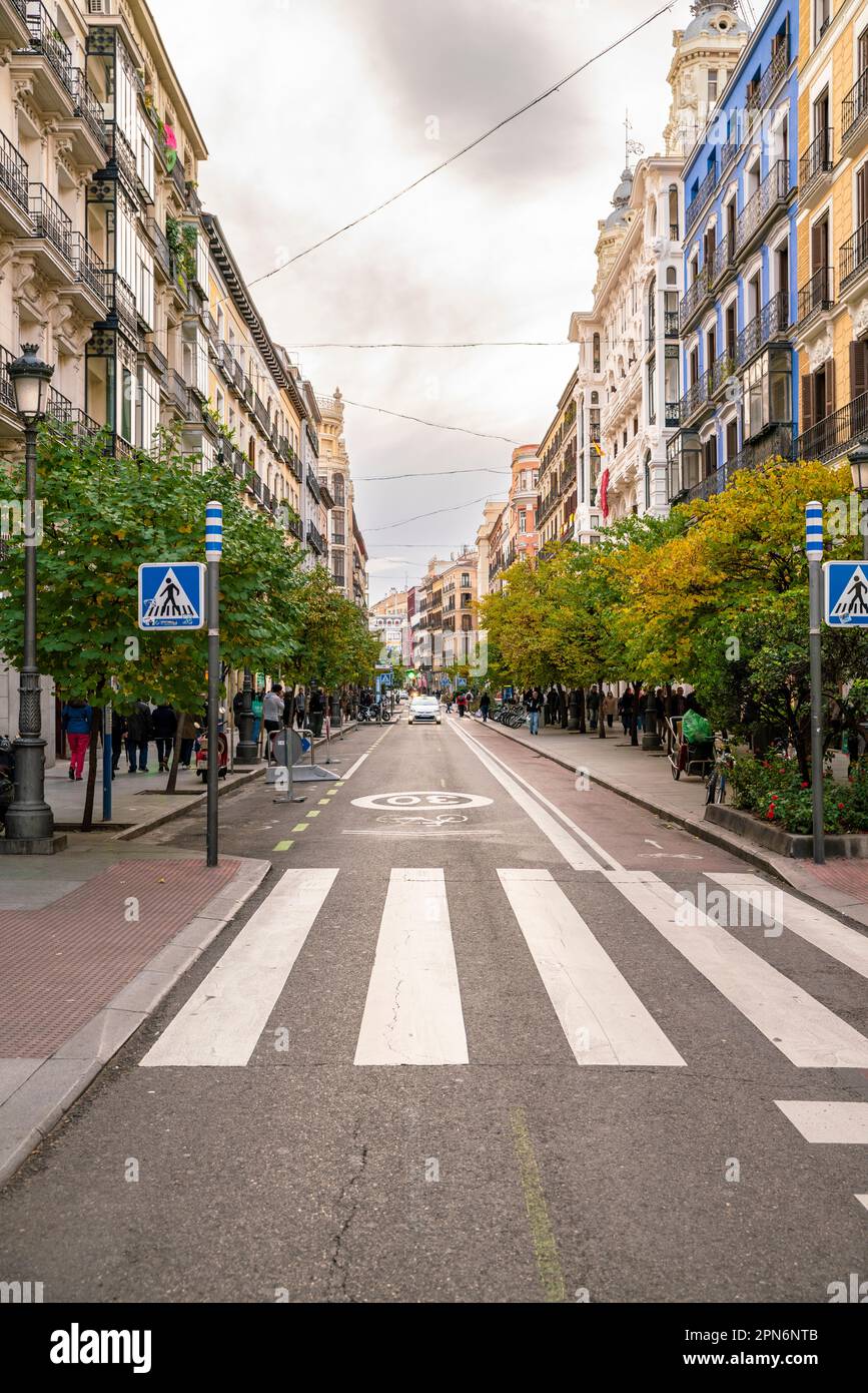 View of Calle Mayor major street in Madrid spain Stock Photo - Alamy
