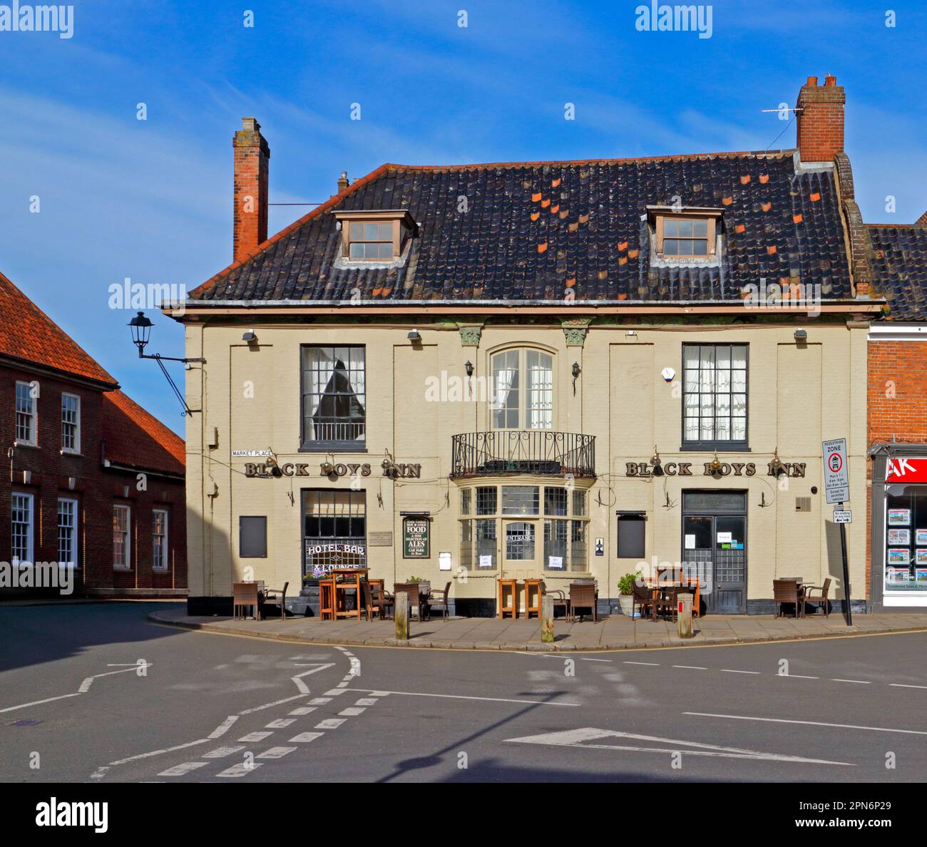 Black boys hi-res stock photography and images - Alamy
