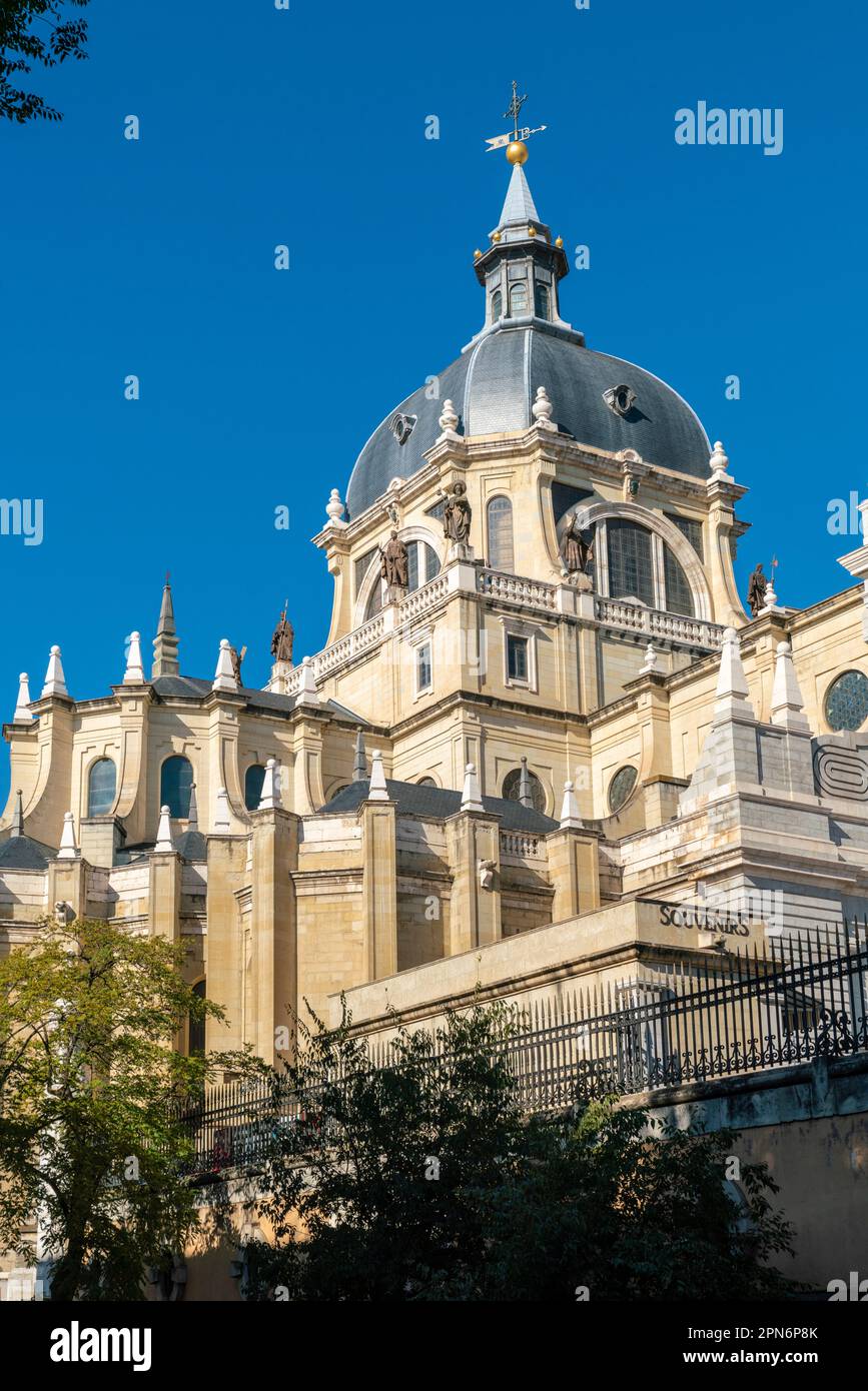 Church Catedral de Santa María la Real de la Almudena, Madrid spain ...