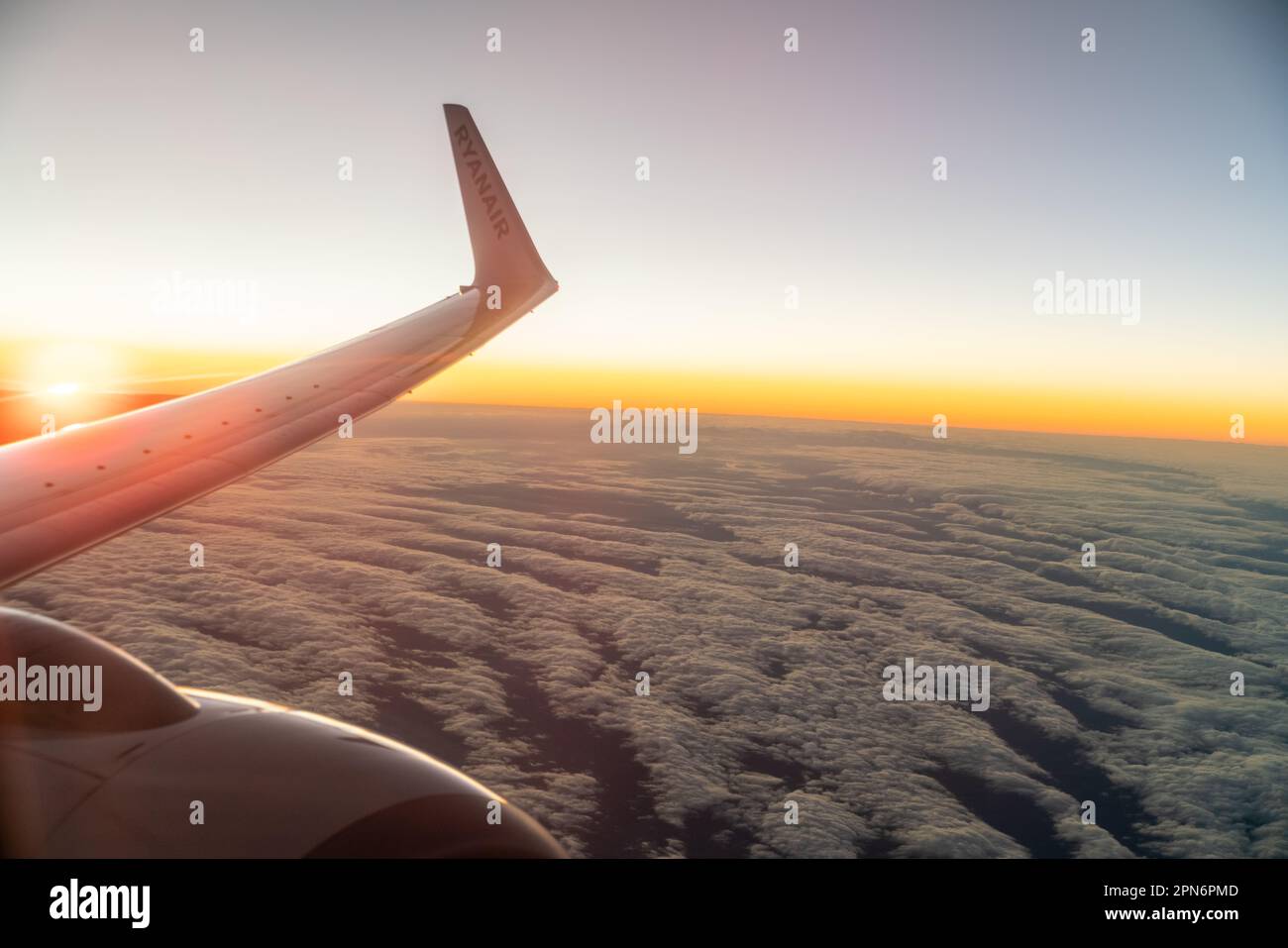 Airplane flight over spain hi-res stock photography and images - Alamy