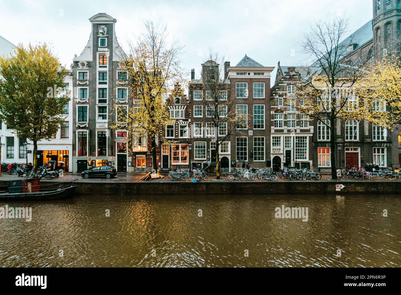 Canal at the city center of Amsterdam, The Netherlands Stock Photo - Alamy