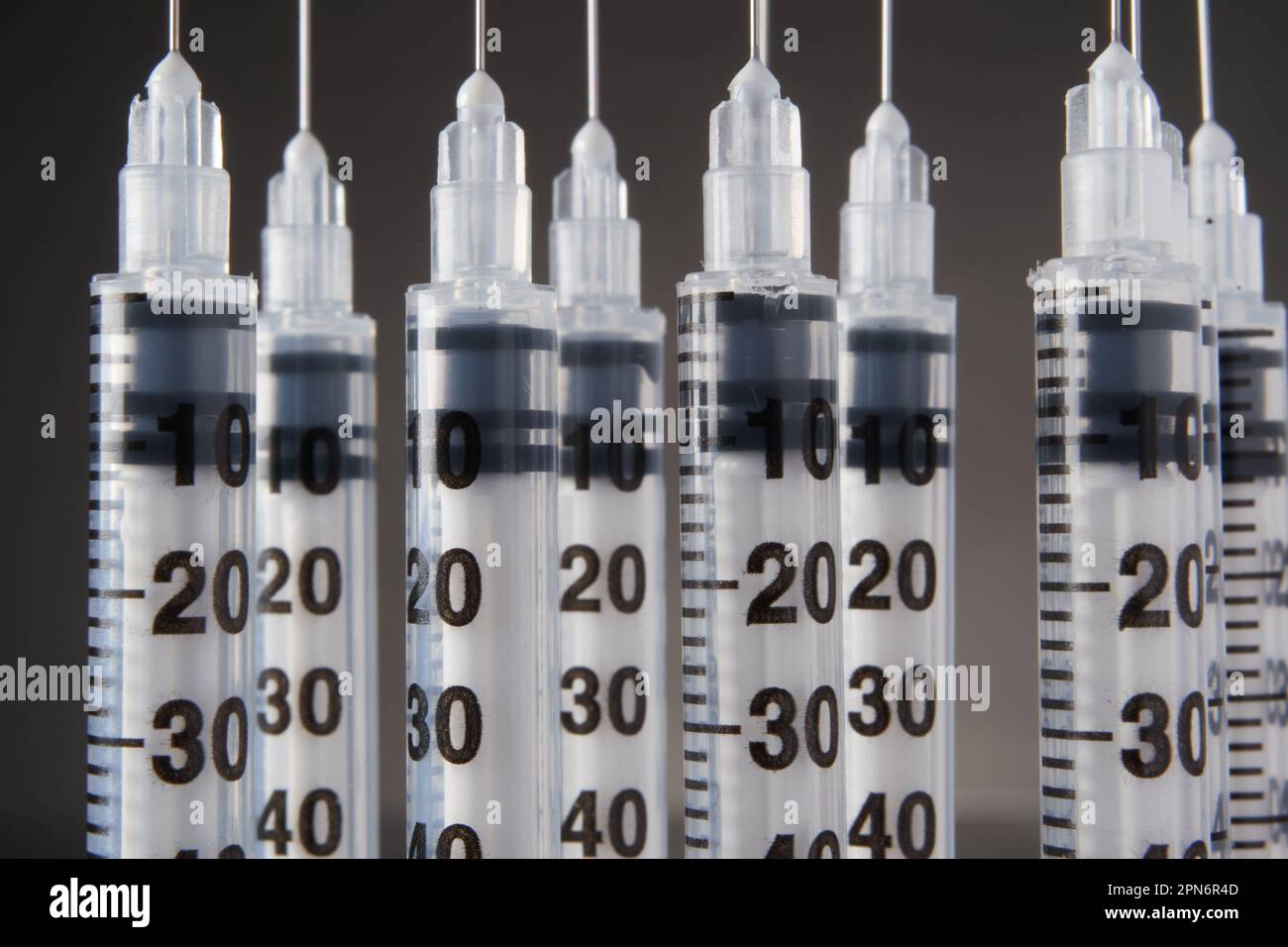 Clustered single use insulin syringes Stock Photo - Alamy