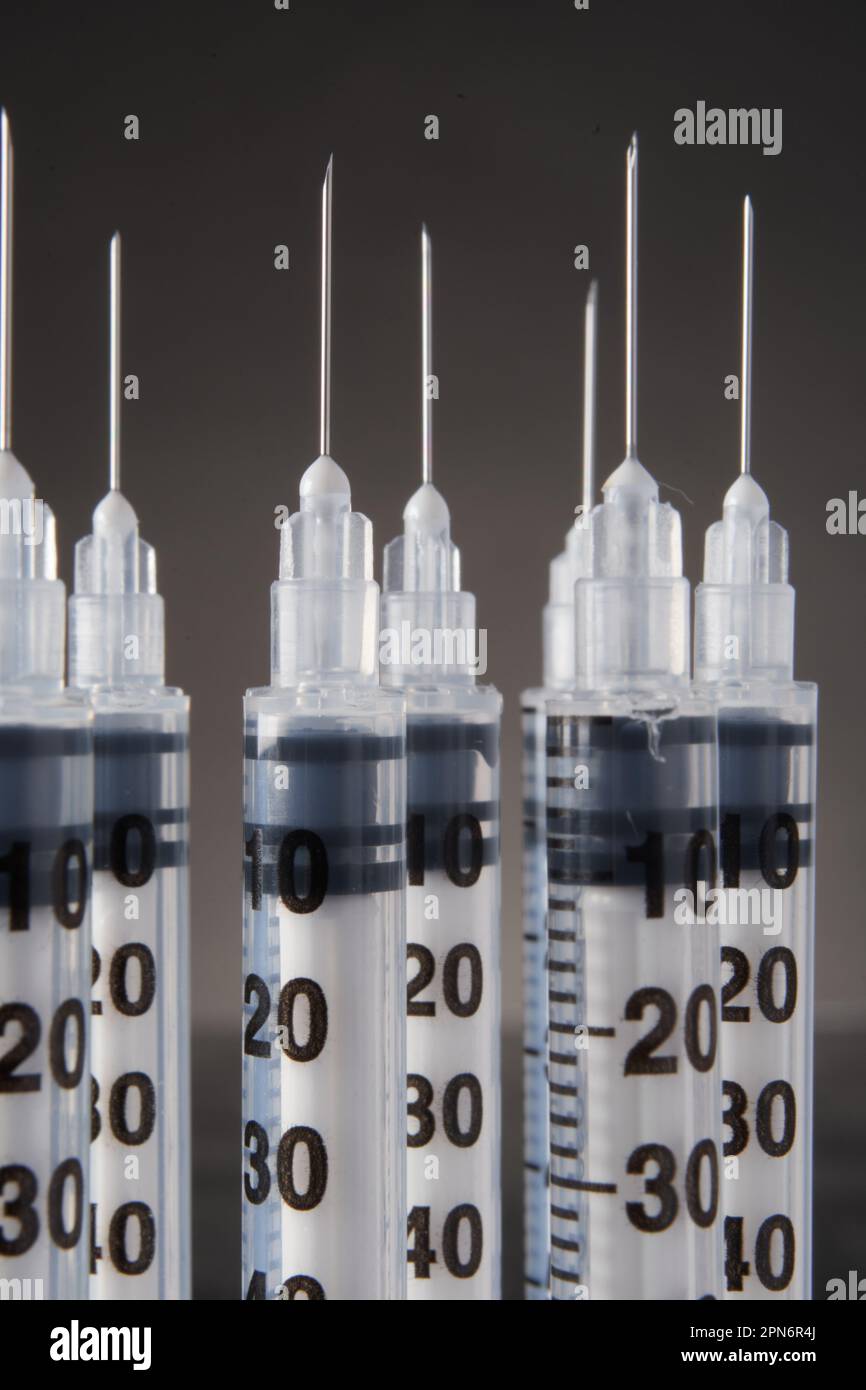 Clustered single use insulin syringes Stock Photo - Alamy Clustered single use insulin syringes Stock Photo - Alamy