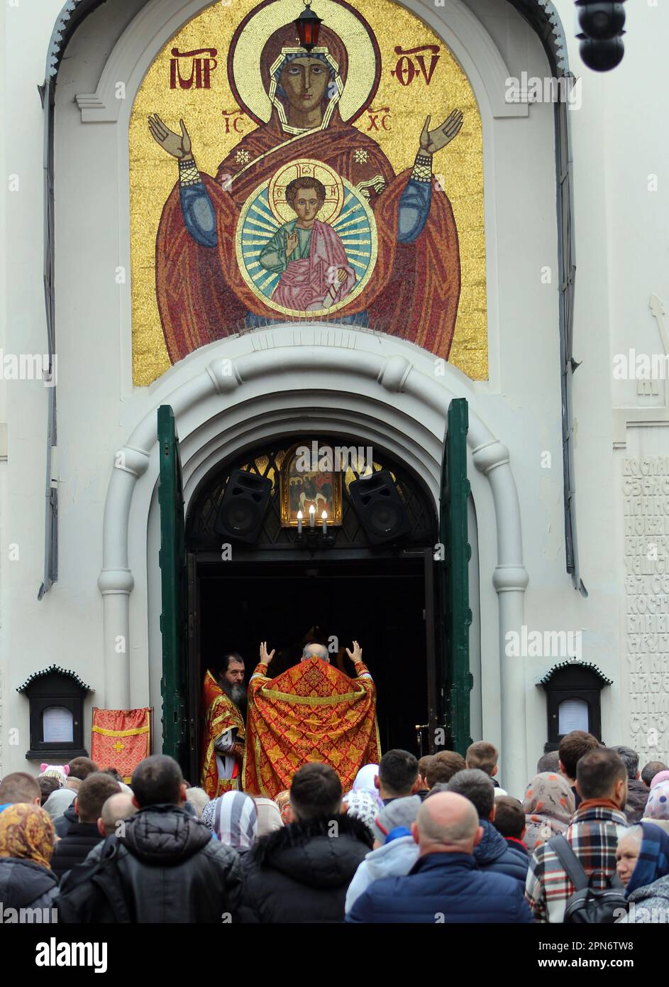 A large number of Orthodox faithful (mostly Ukrainian) celebrated the ...