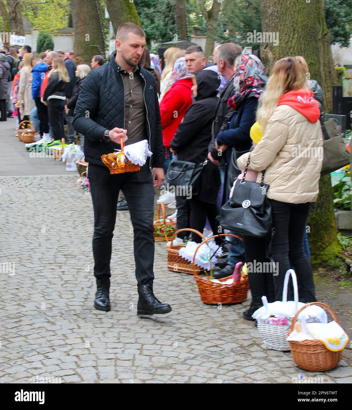 A large number of Orthodox faithful (mostly Ukrainian) celebrated the ...