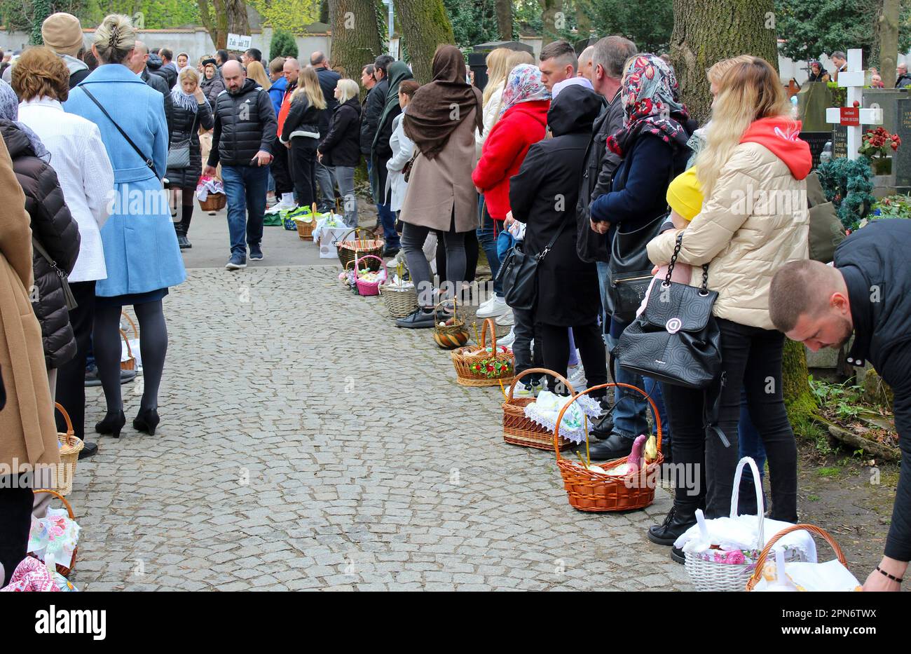 A large number of Orthodox faithful (mostly Ukrainian) celebrated the ...