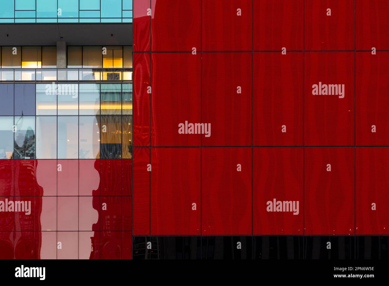 Reflections in a glass facade in downtown Chicago Stock Photo - Alamy