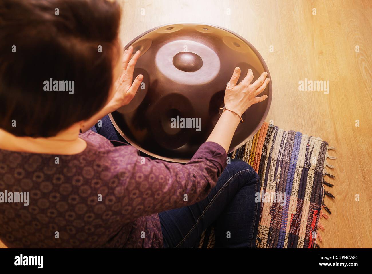Melodic percussion instrument hi-res stock photography and images - Alamy