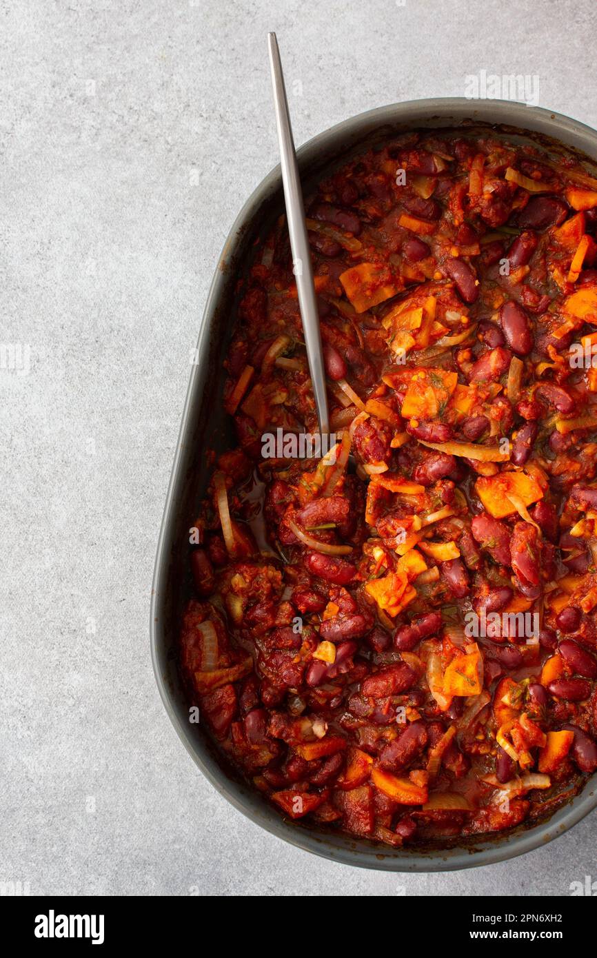 Healthy breakfasts and lunches, stewed red beans with carrots, onions ...