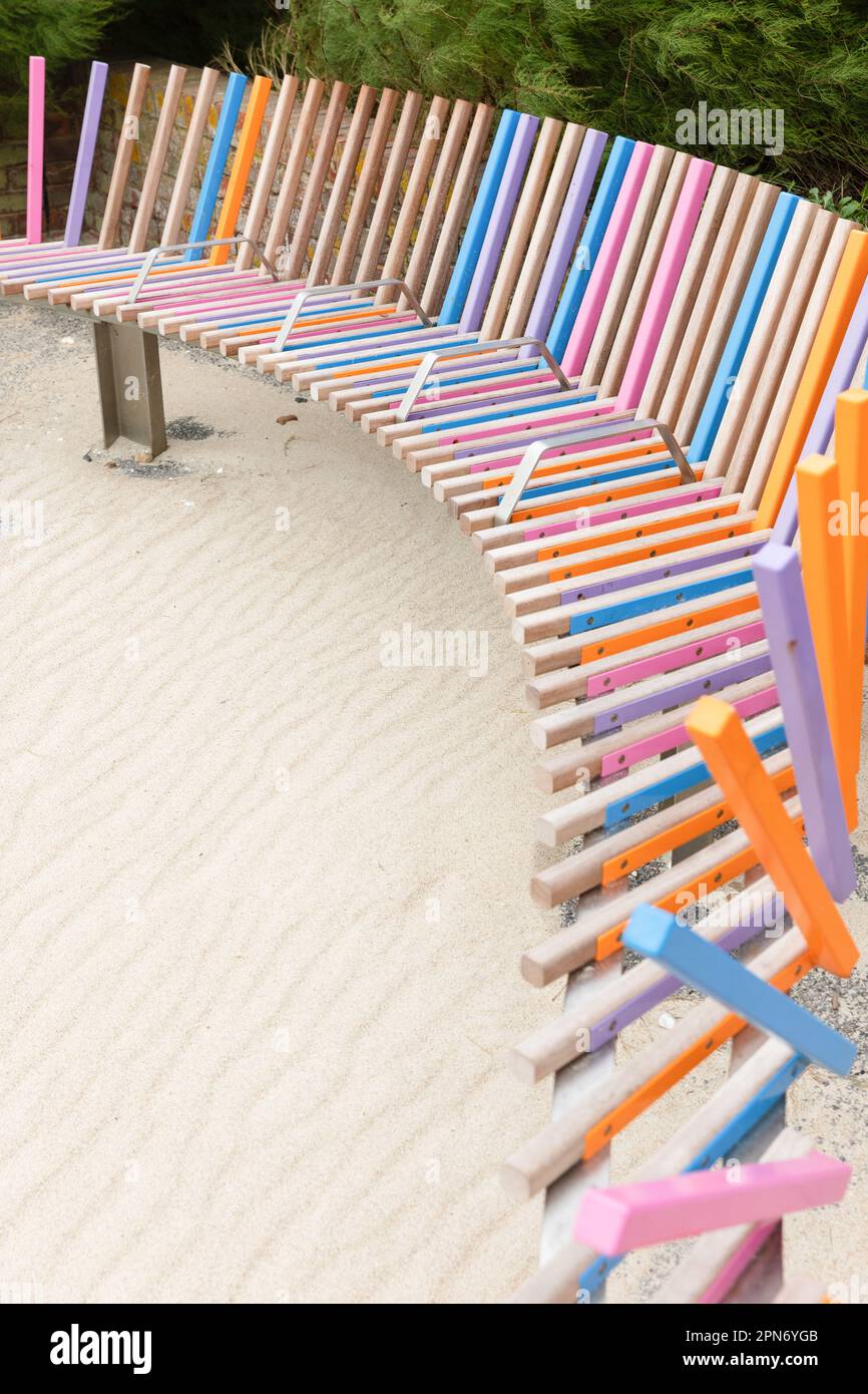 The longest bench hi-res stock photography and images - Alamy
