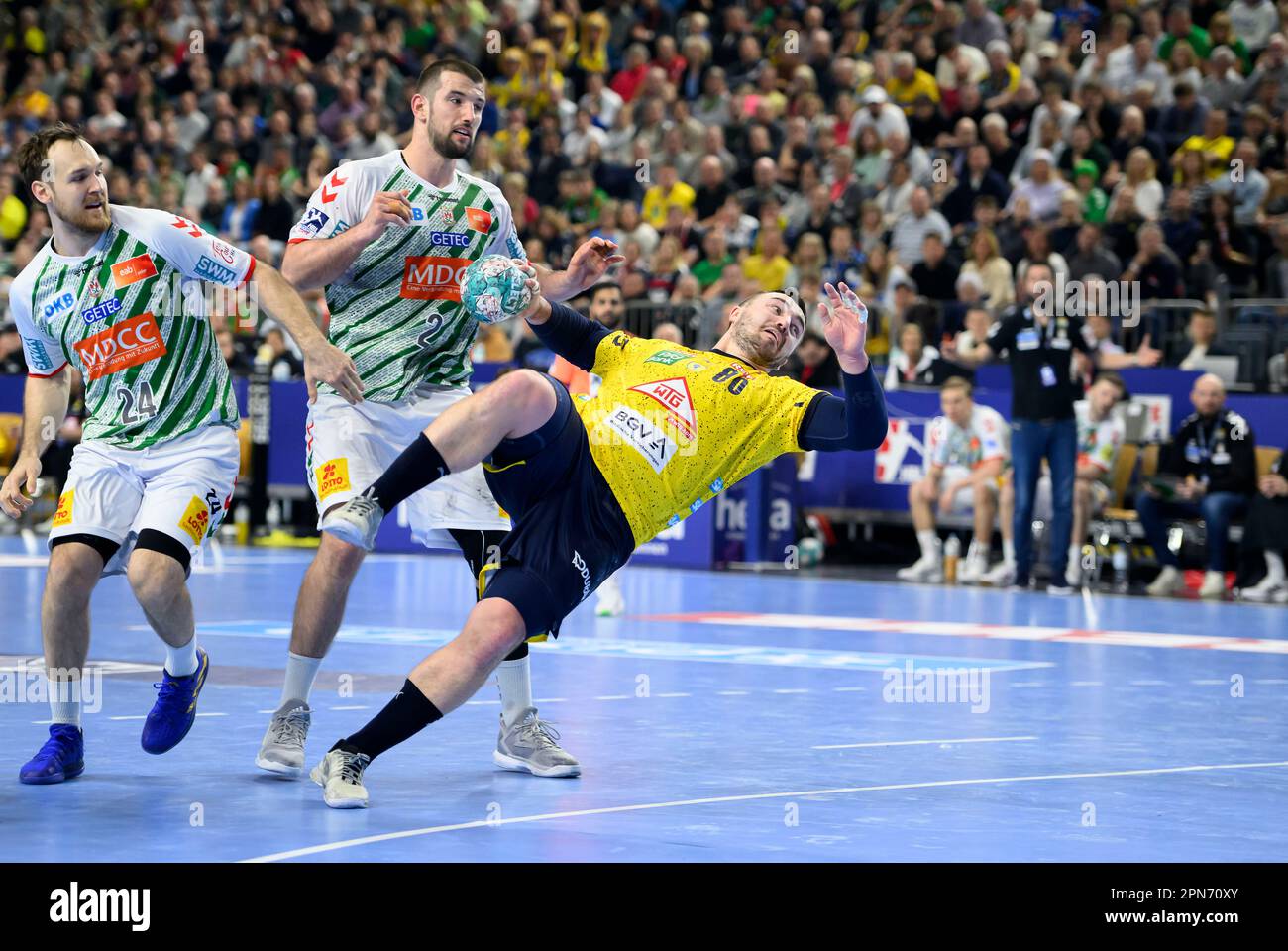 left to right Christian O SULLIVAN (MD), Lucas MEISTER (MD), Jannik ...