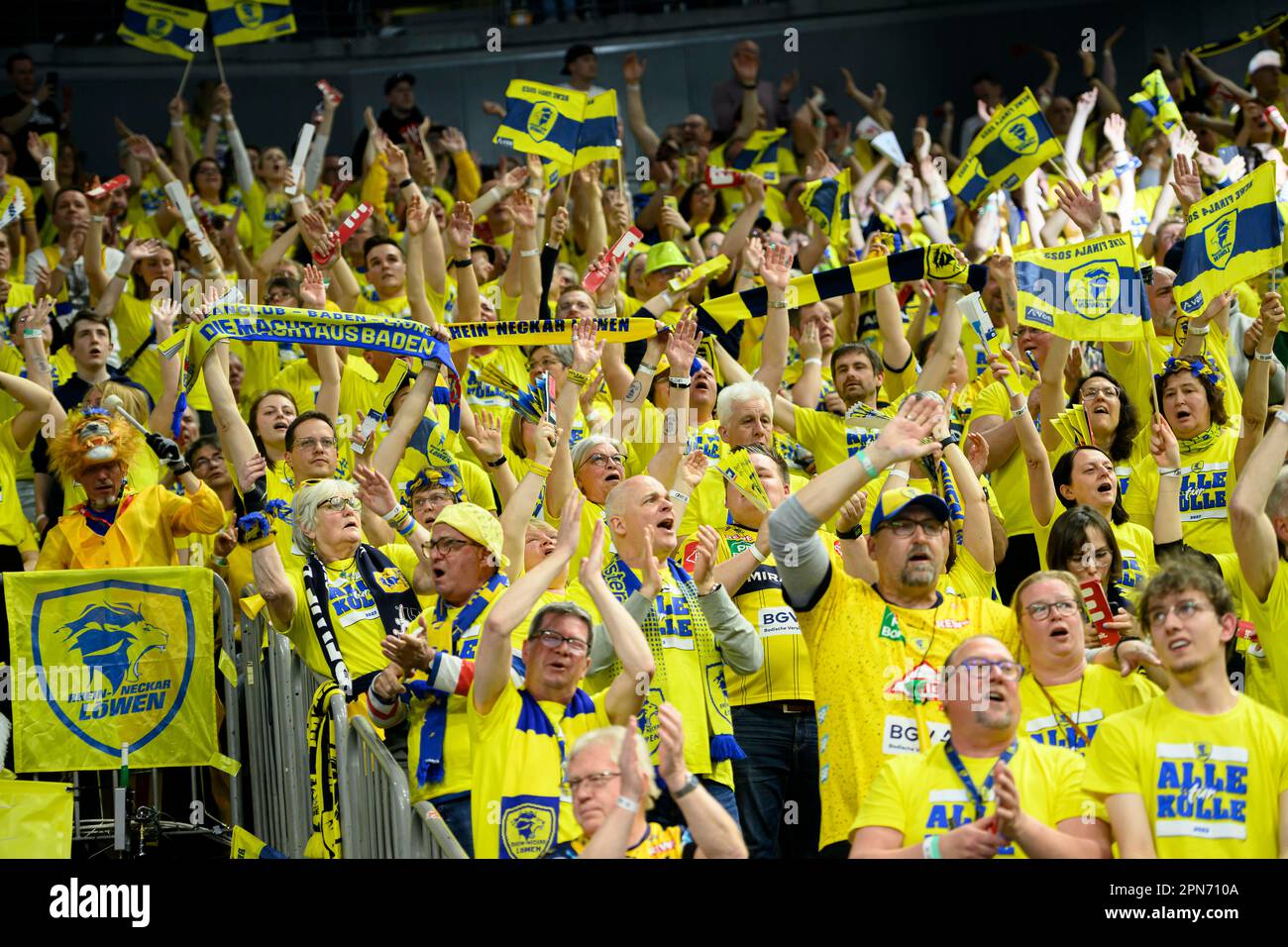 Löwen fan hi-res stock photography and images - Alamy