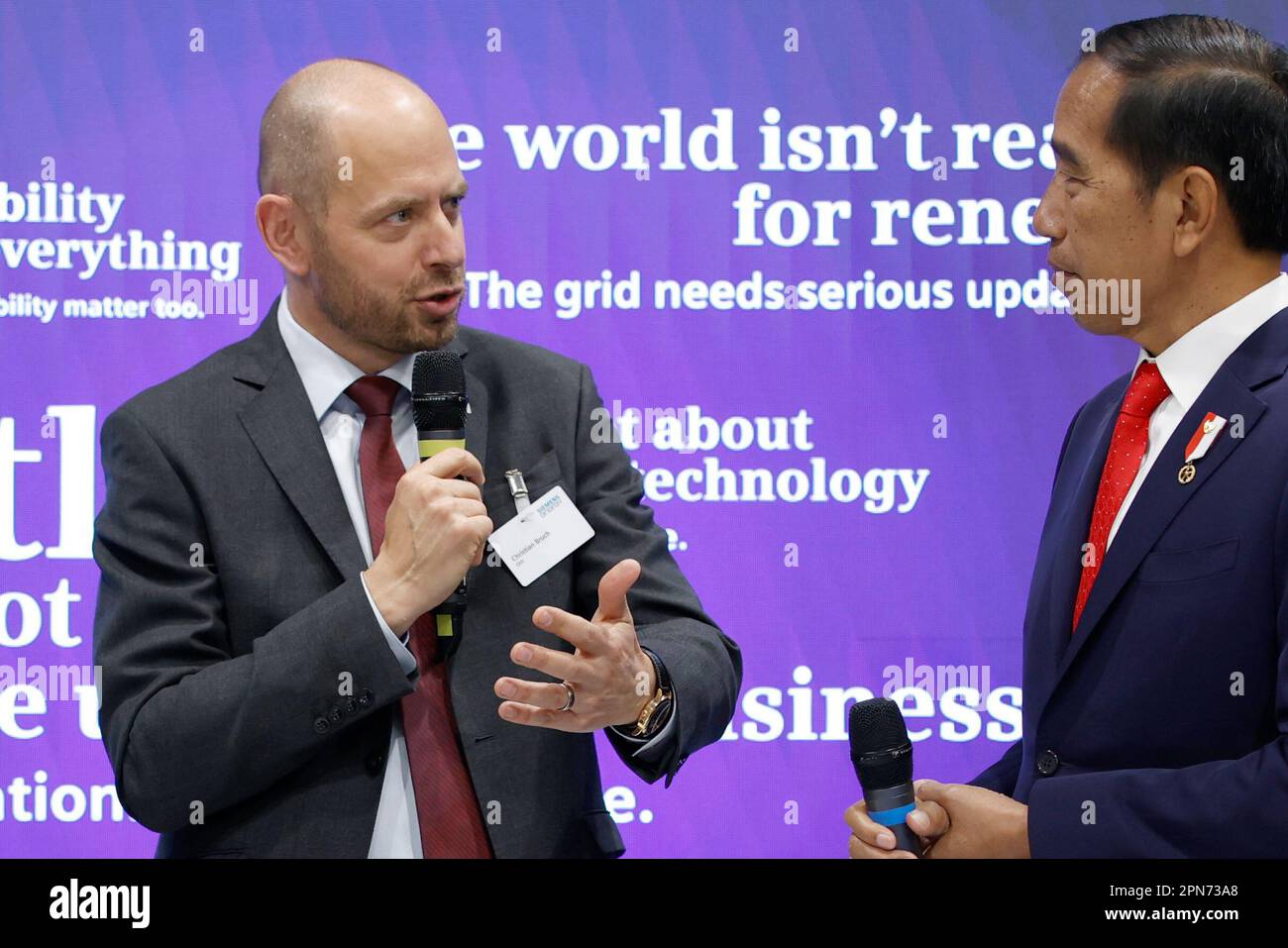 Hanover, Germany. 17th Apr, 2023. Christian Bruch (l), Member of the ...