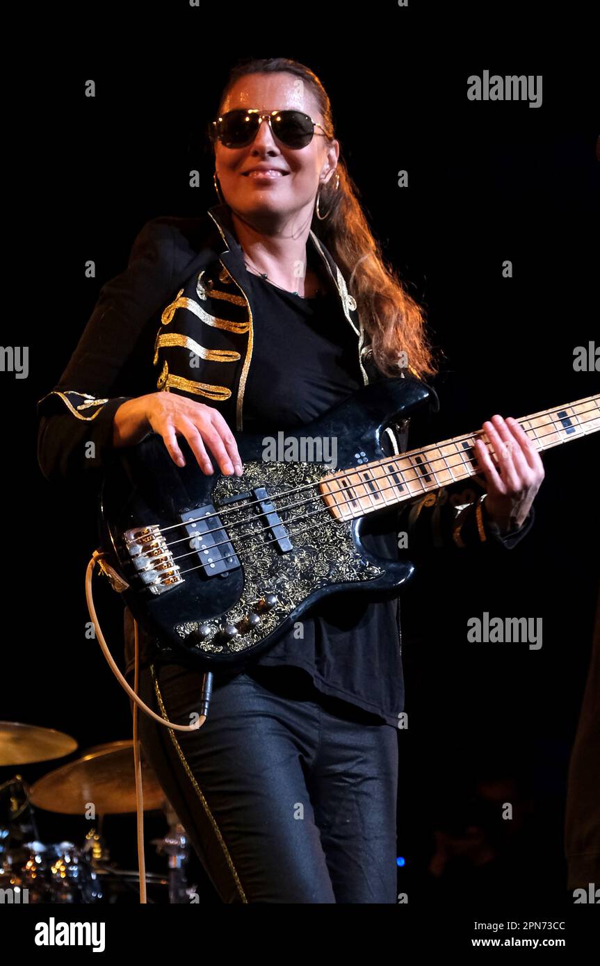 Ida nielsen bassist 2023 hi-res stock photography and images - Alamy
