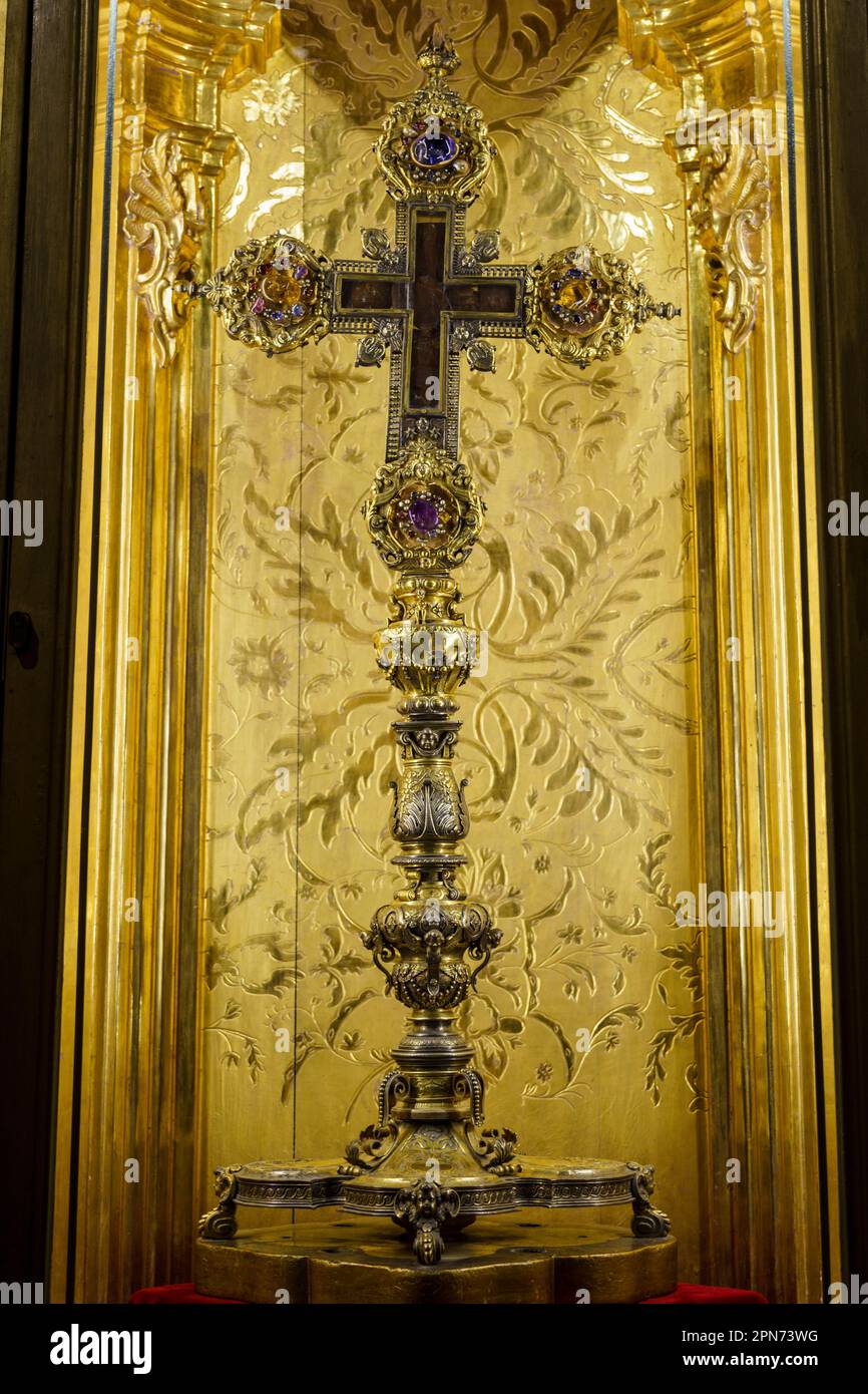 reliquary of the True Cross, 16th century, Palma Cathedral Museum ...