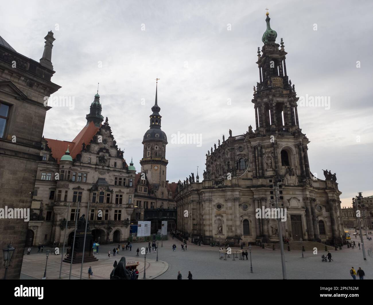 DRESDEN, GERMANY – NOVEMBER 24, 2022: The old town square and the ...