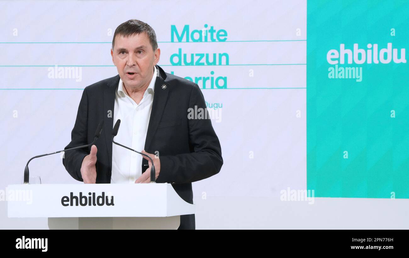 The general coordinator of EH Bildu, Arnaldo Otegi, speaks during a ...