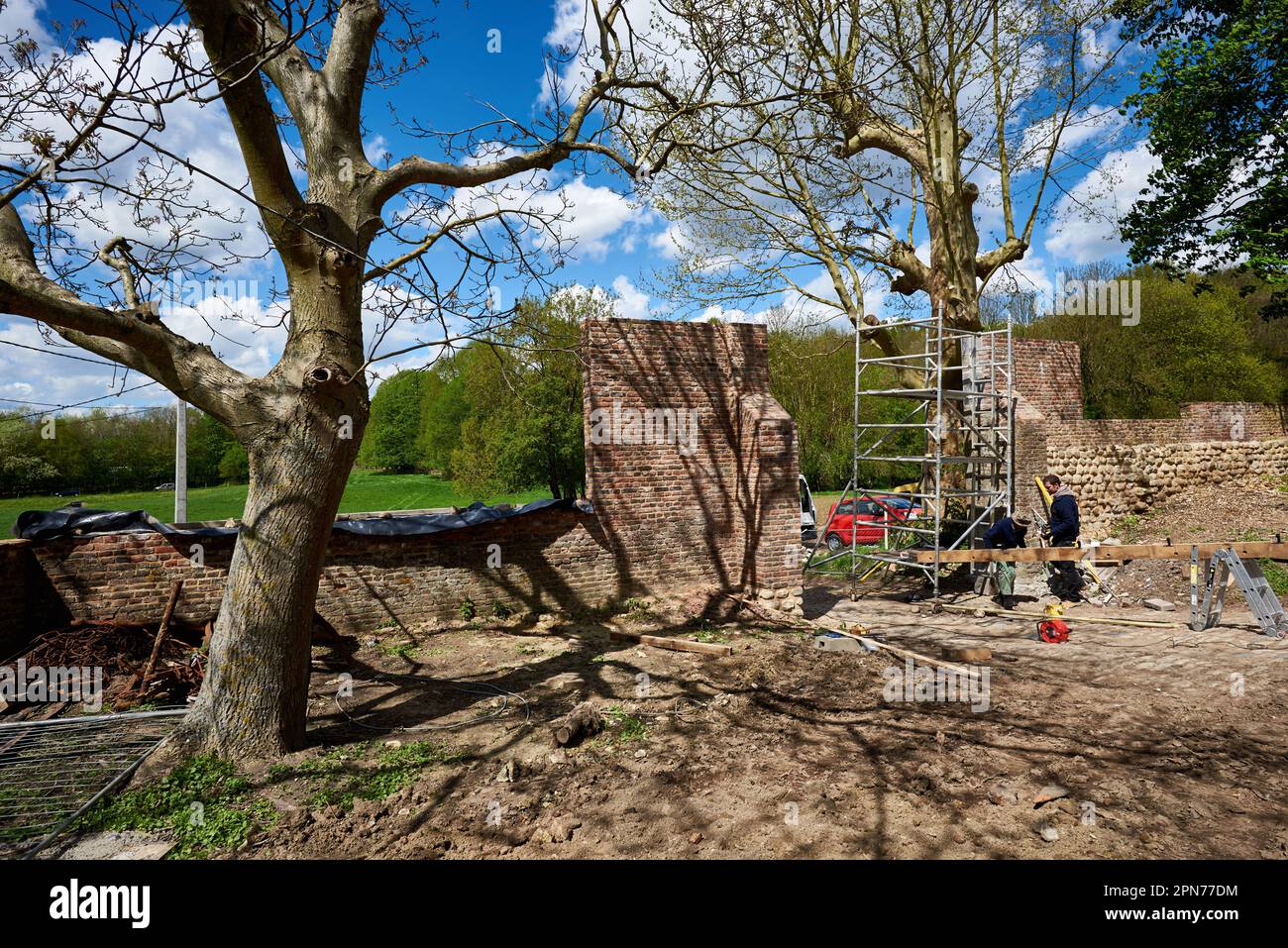 Leconfield estate workmen from Petworth, West Sussex assemble the new ...