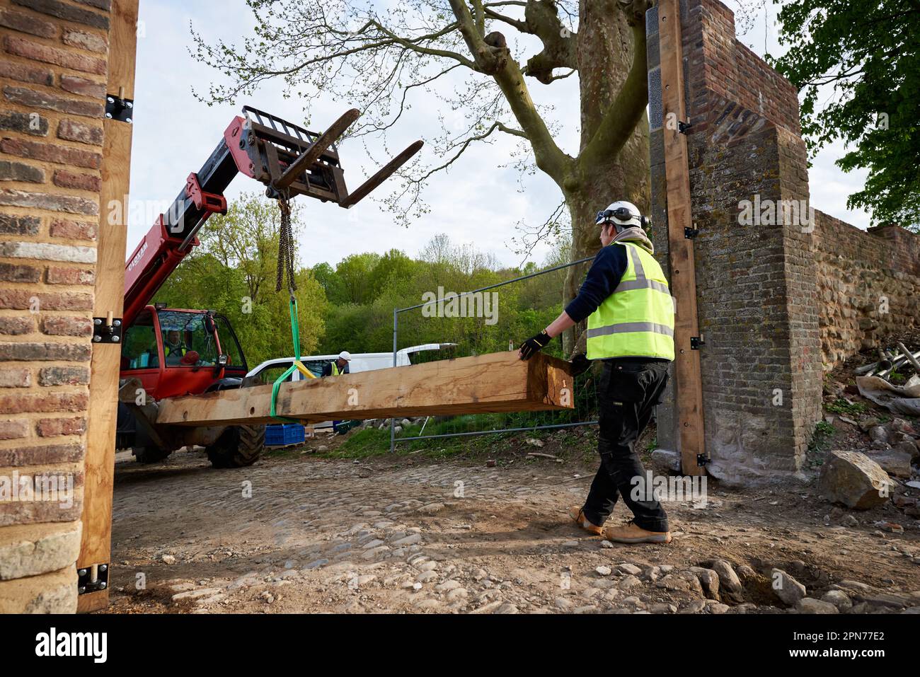Leconfield estate workmen from Petworth, West Sussex assemble the new ...