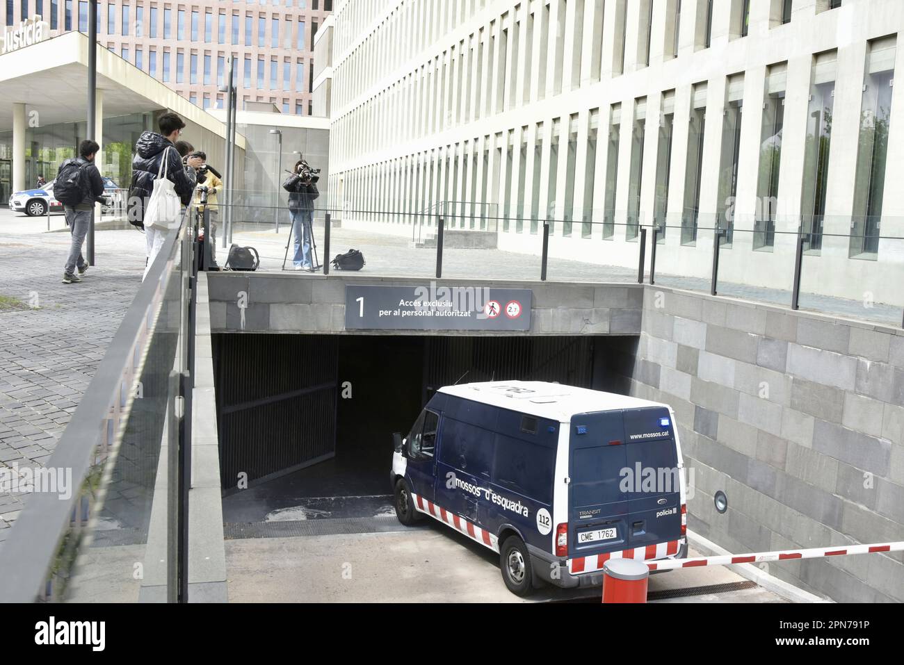 Dani Alves finally arrives in court in a van on April 17, 2023, in ...