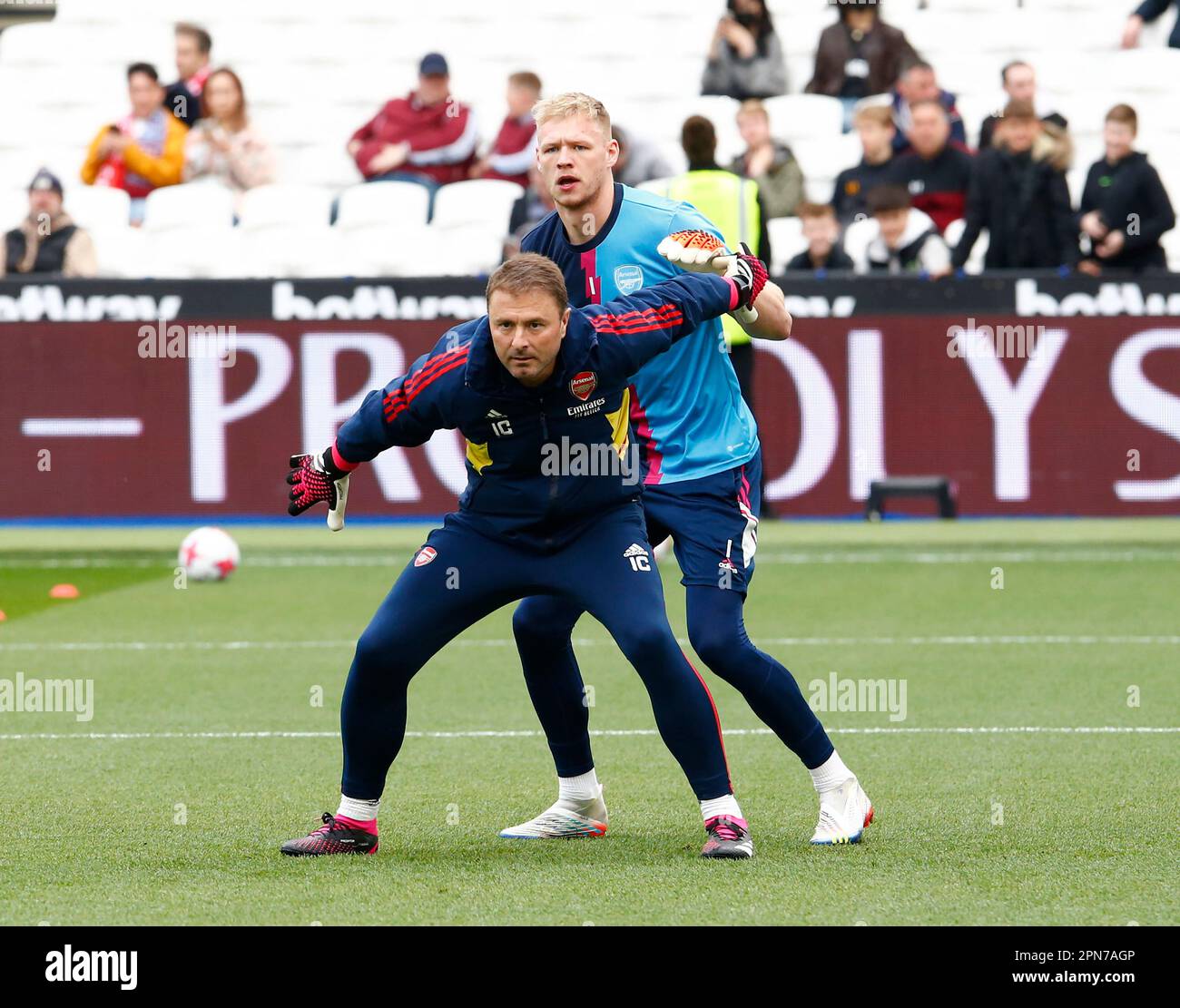 L-R Goalkeeping coach Iñaki Caña Pavon and Aaron Ramsdale of Arsenal ...