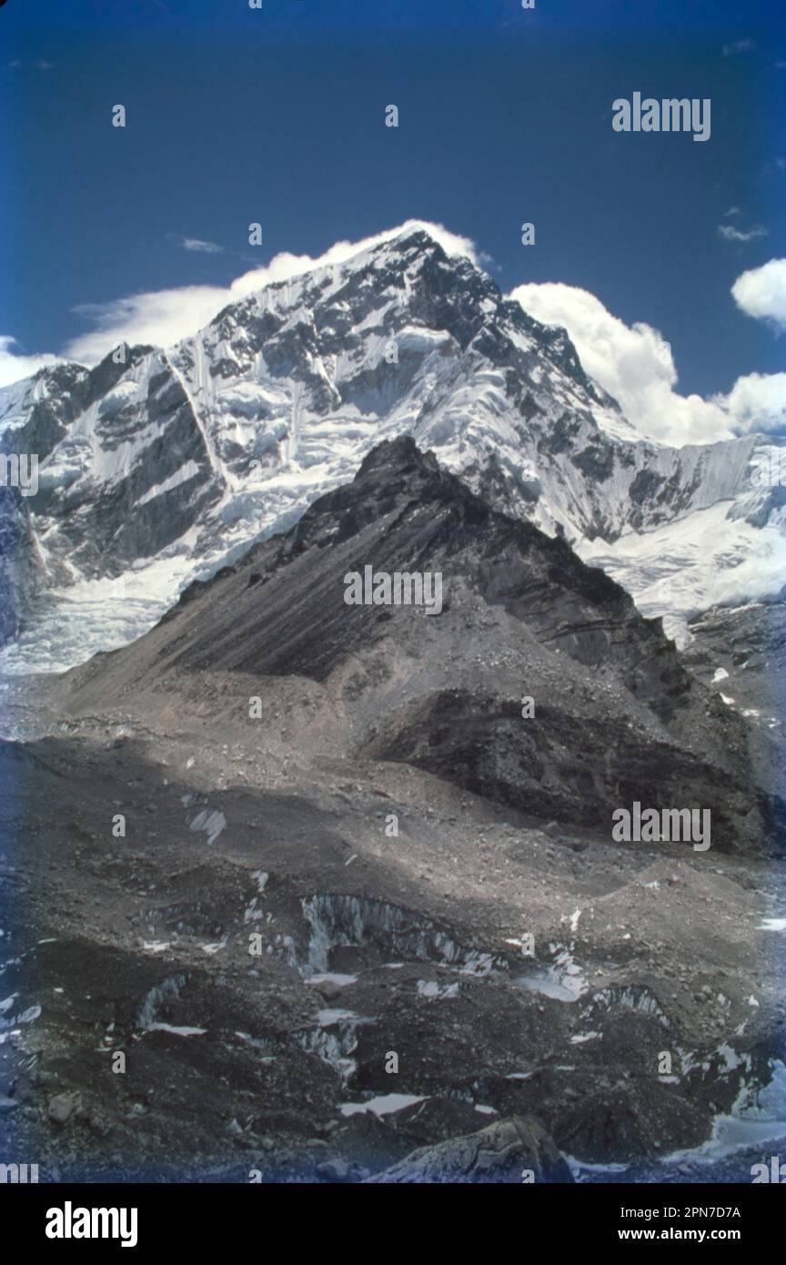 Himadri greater himalaya hi-res stock photography and images - Alamy