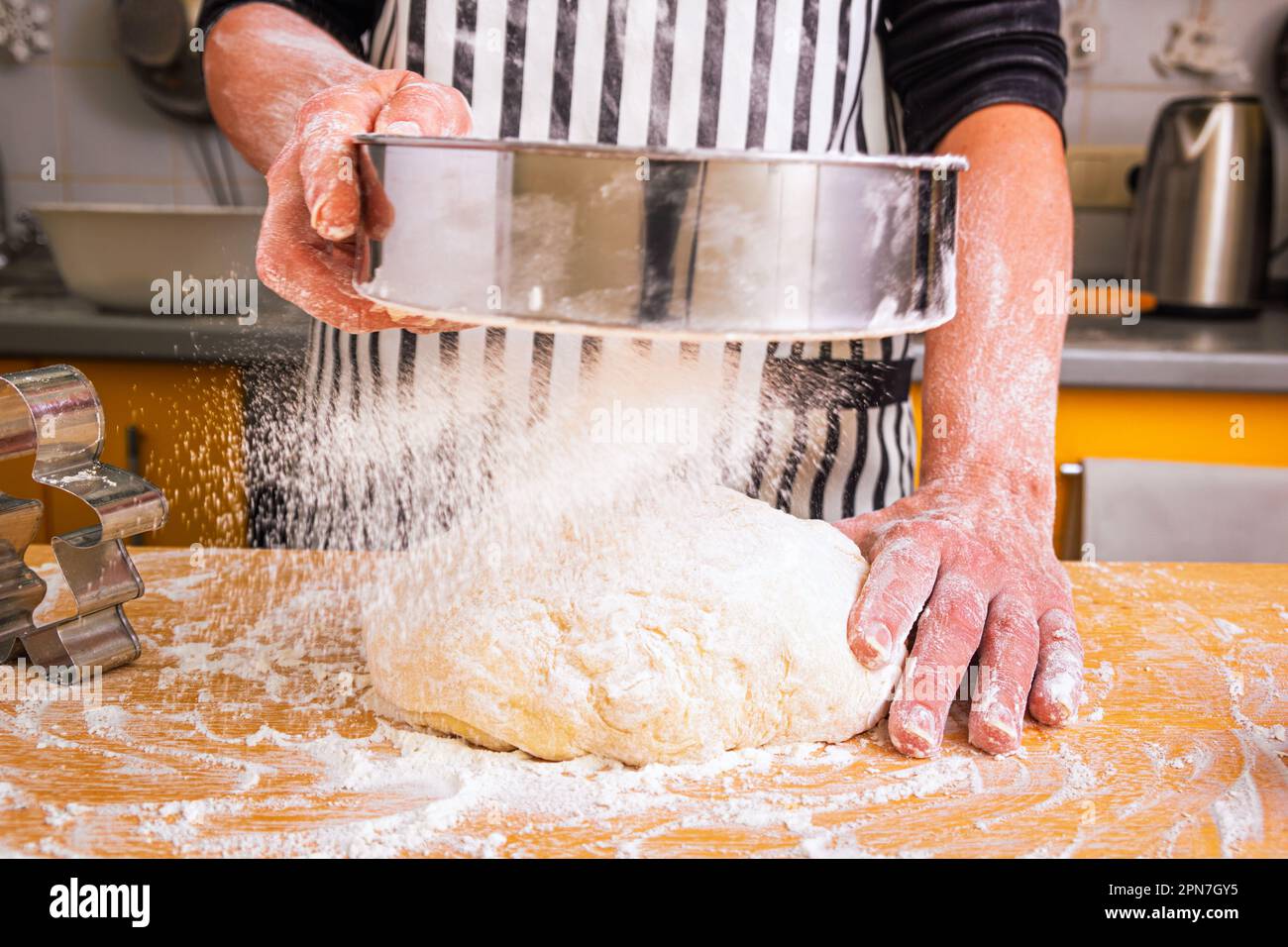 Flies on a table in the kitchen hi-res stock photography and images - Alamy