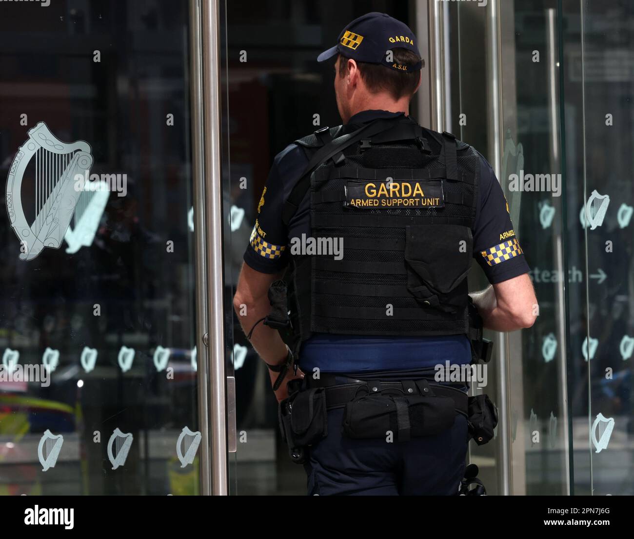 Members of the Garda Armed Support Unit outside the Special Criminal ...