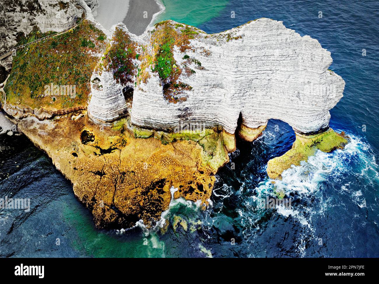 Rock formation on the coast of Étretat, Alabaster Coast, Normandy ...