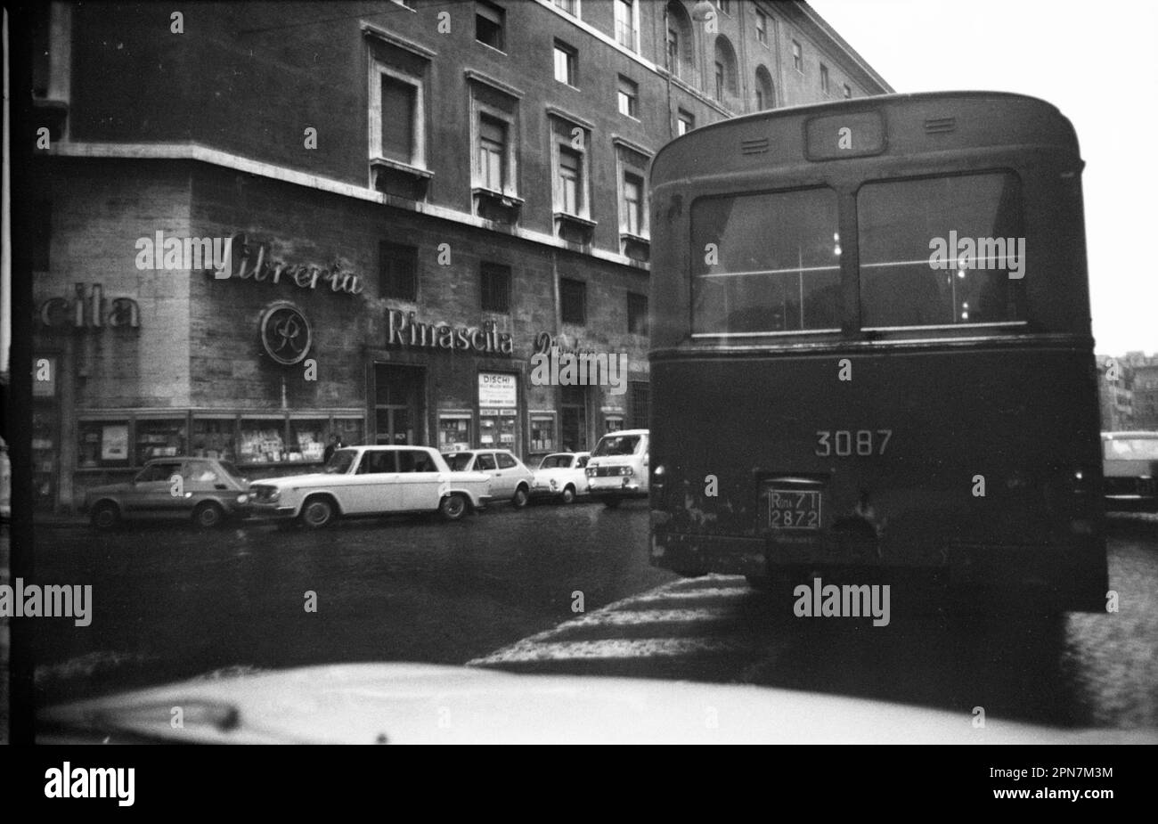 Street scene 1970s italy hi-res stock photography and images - Alamy