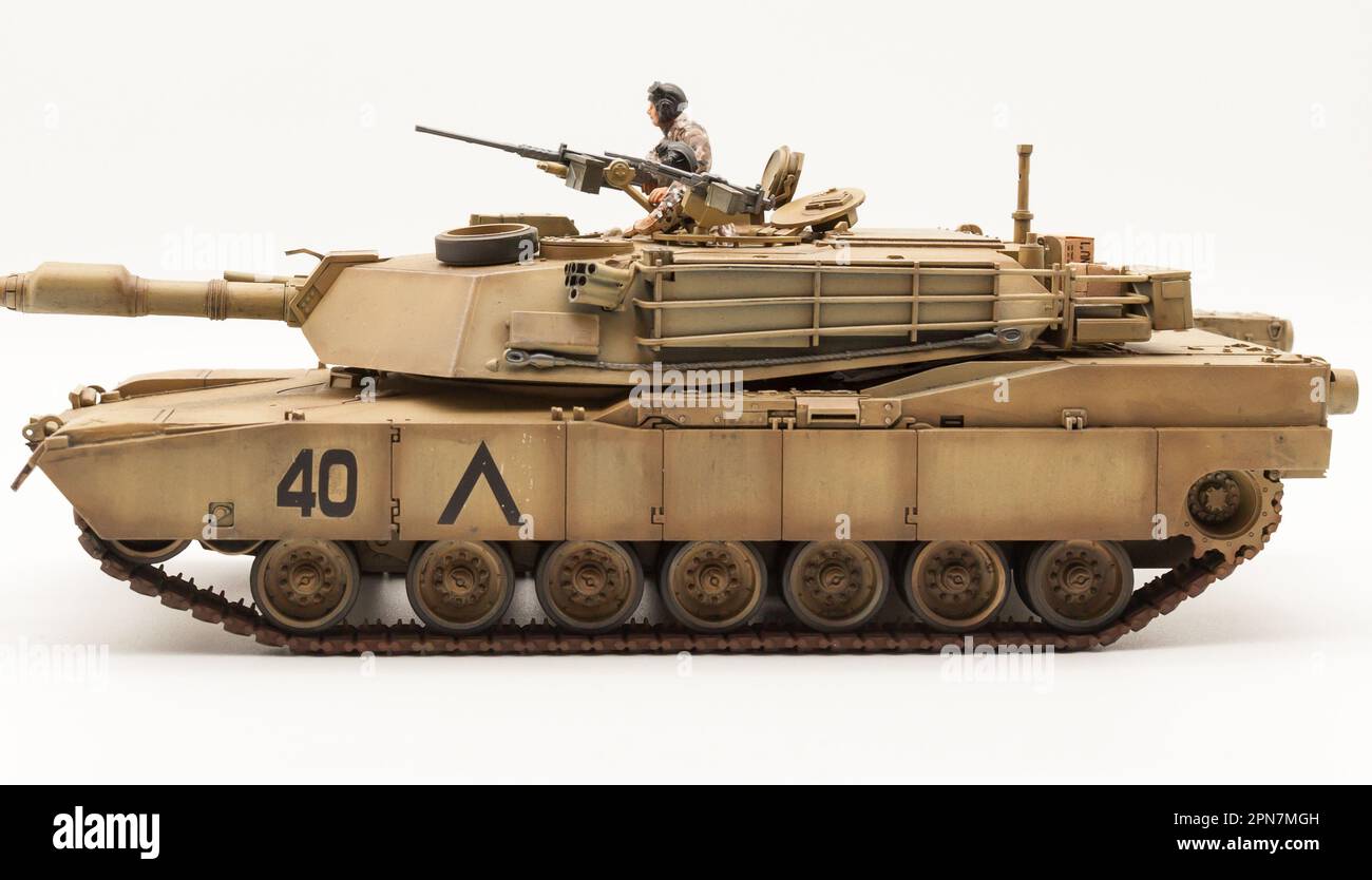 American M1A1 Abrams 120mm gun main battle tank 1 35 Scale Model Stock Photo - Alamy