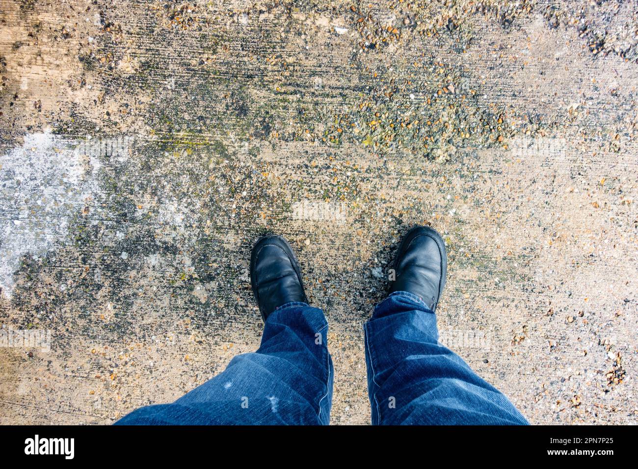 Concrete legs hi-res stock photography and images - Alamy