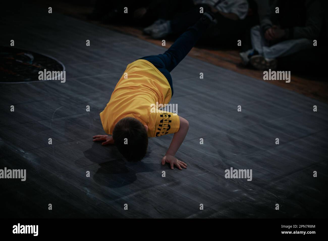 Flexing acrobatic hi-res stock photography and images - Alamy