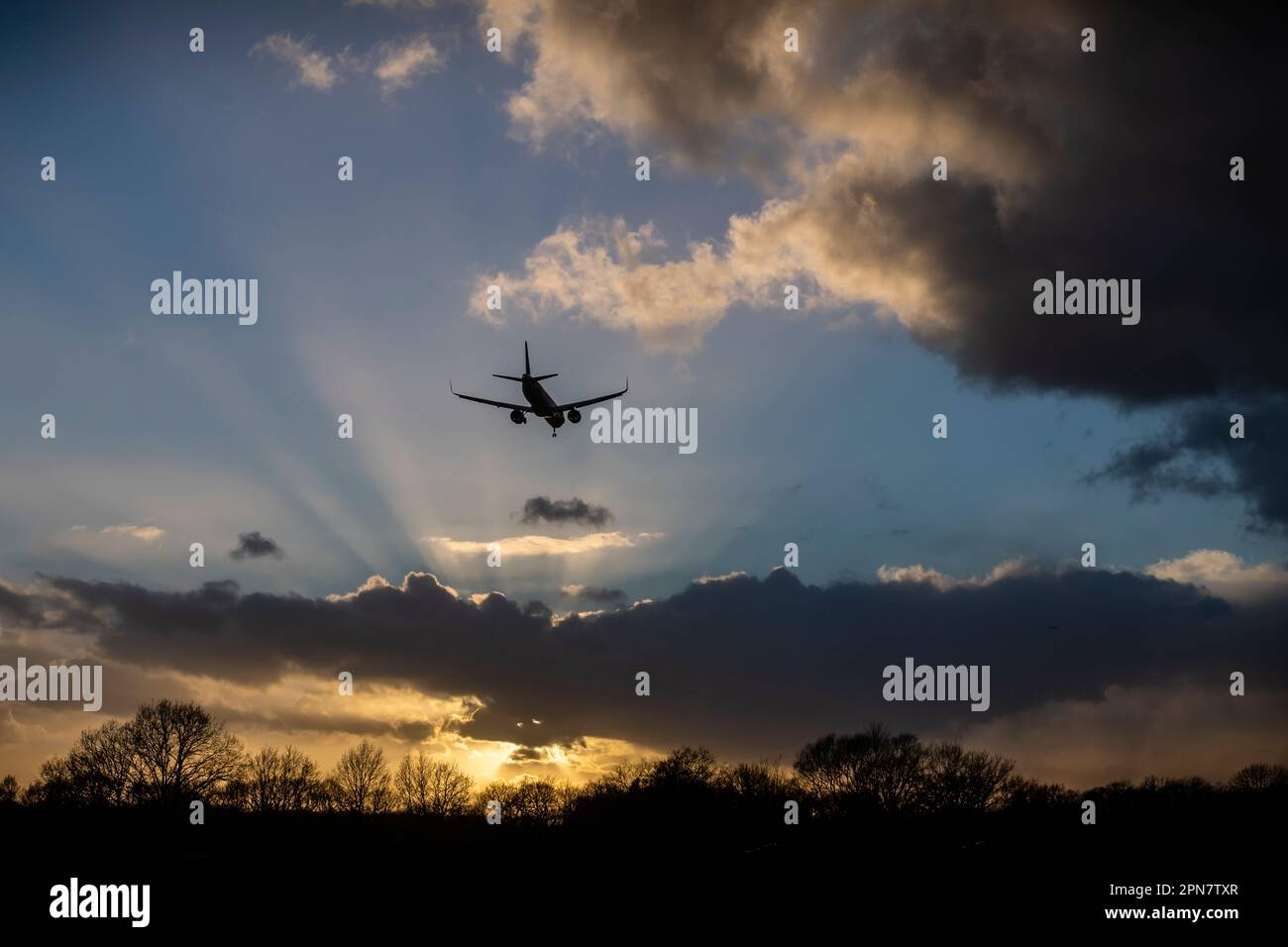 Light speed aircraft hi-res stock photography and images - Alamy