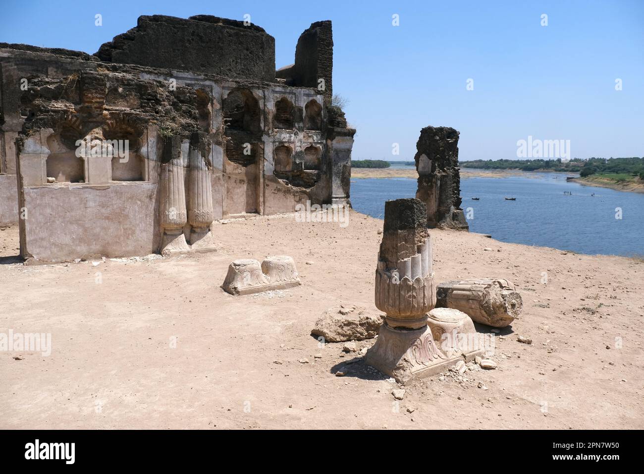 2 April 2023, Bhadurgad / Dharmaveer gad, Ruins of Bahadur Khan's ...