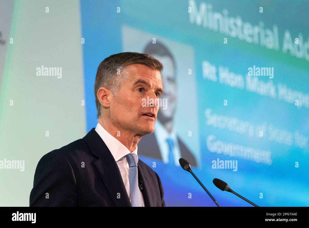 Jet zero council hi-res stock photography and images - Alamy