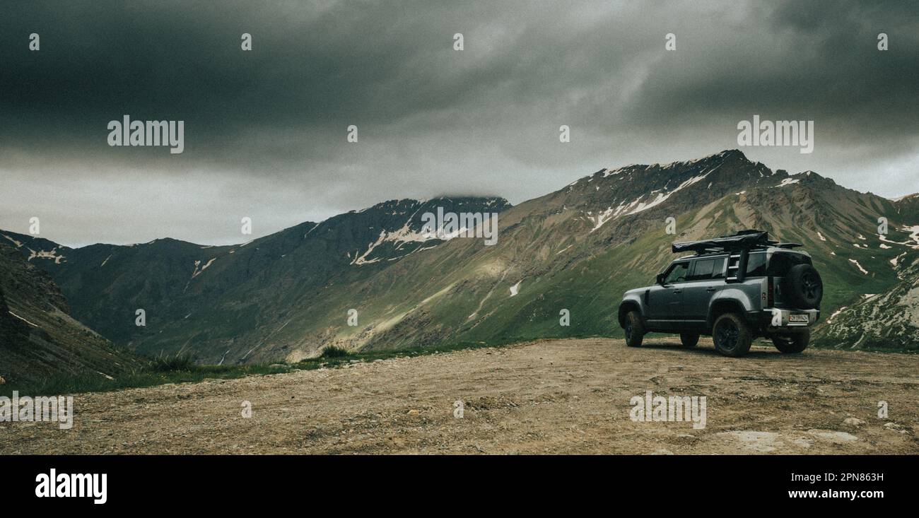 New Land Rover Defender 110 Stock Photo - Alamy