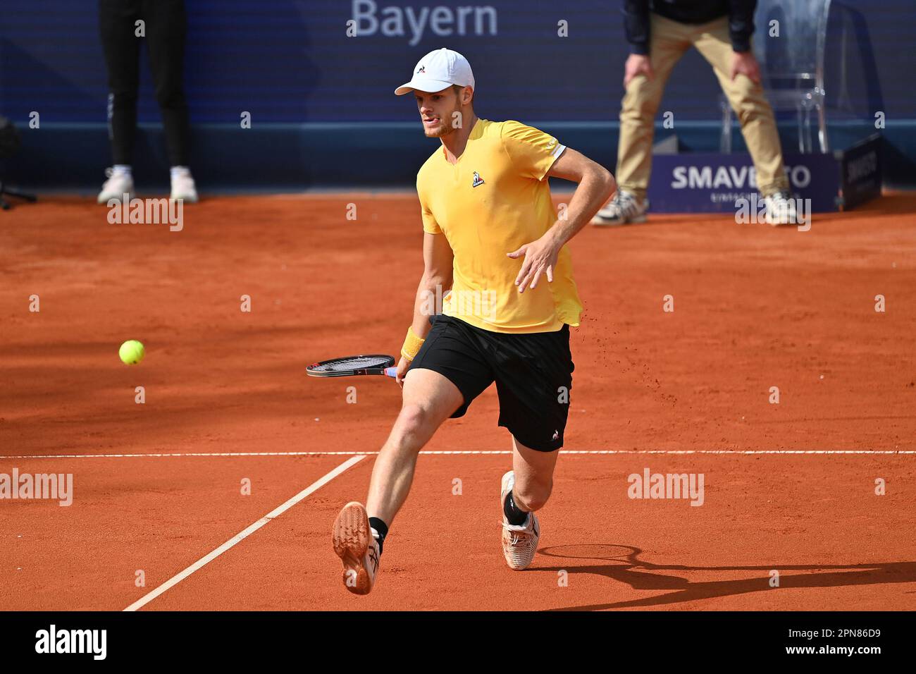 Munich, Deutschland. 17th Apr, 2023. Yannick HANFMANN (GER) action ...
